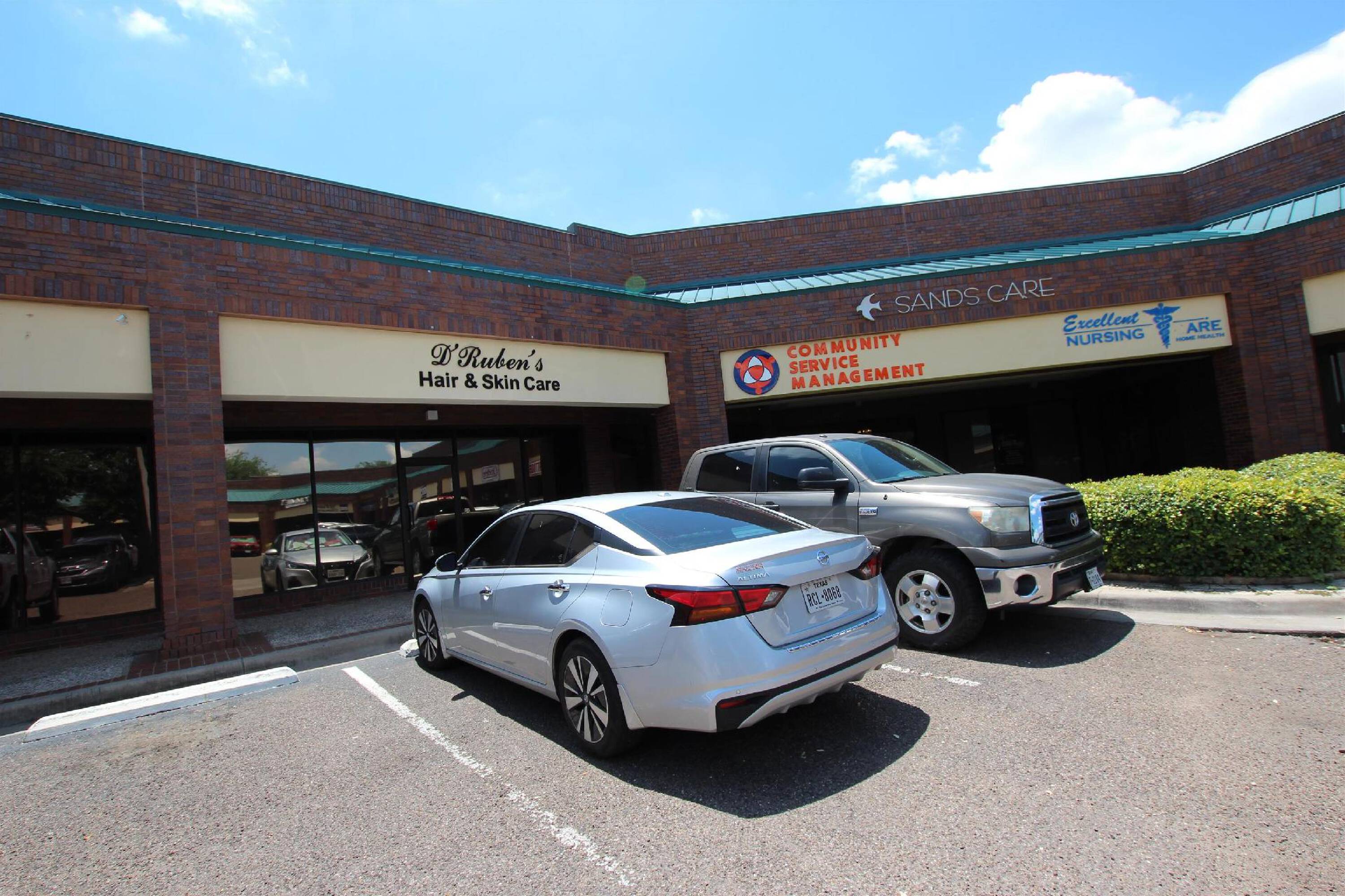 201 Hillside Rd, Laredo, TX 78041 | Crexi.com