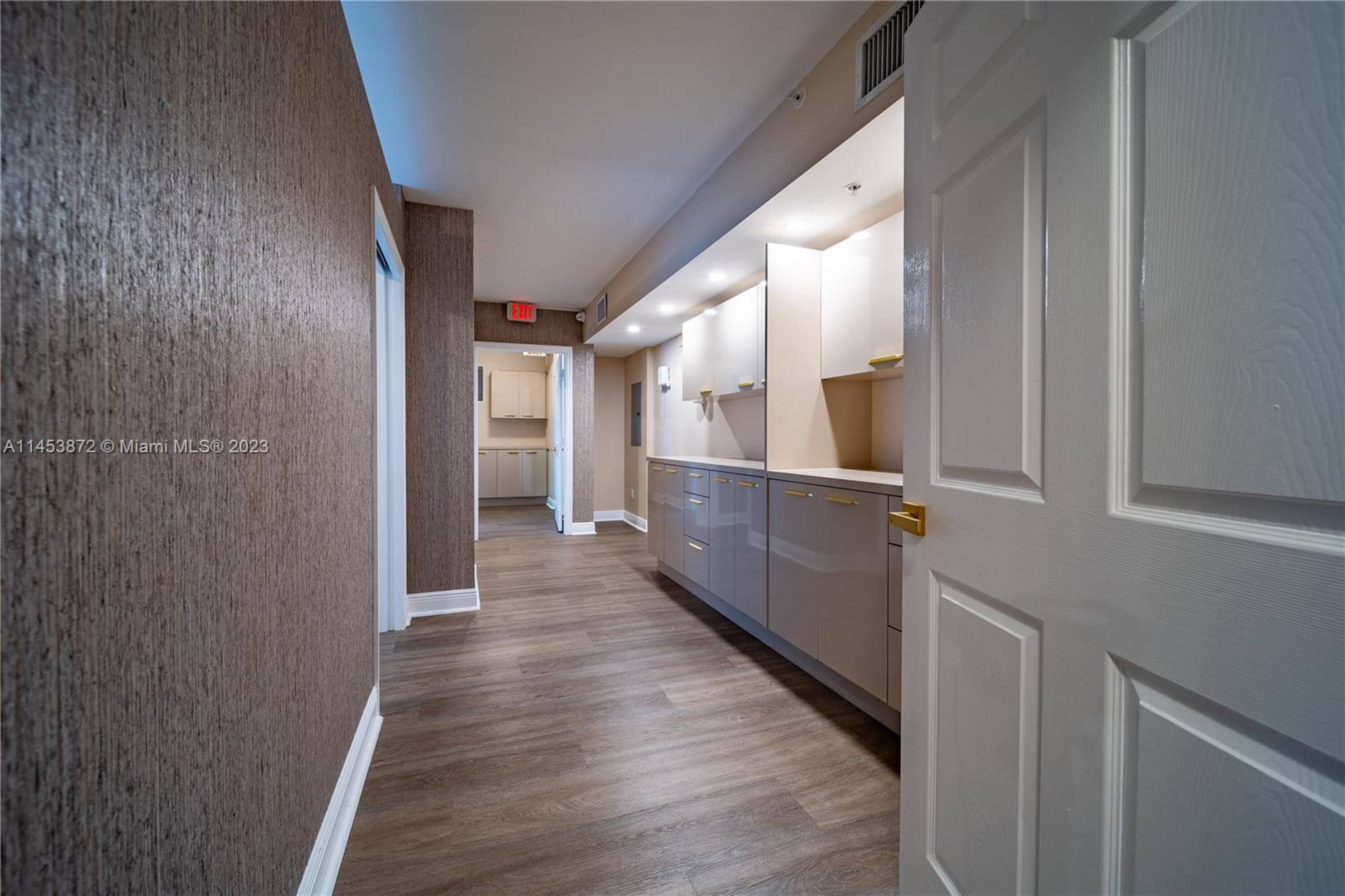 6355 SW 8th St, Miami, FL 33144 | Crexi.com