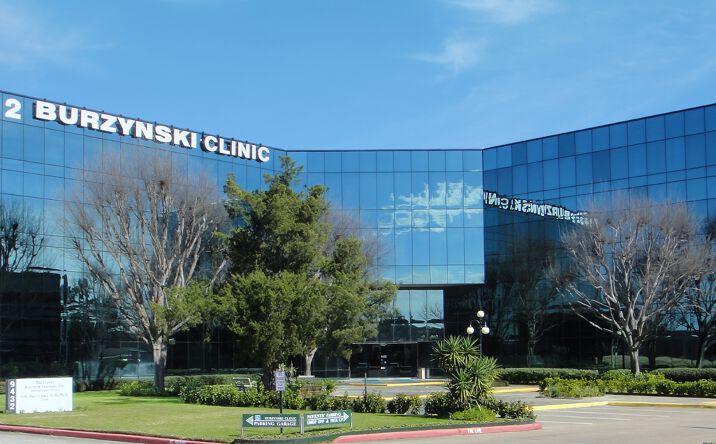 9432 Katy Fwy, Houston, TX 77055 | Crexi.com