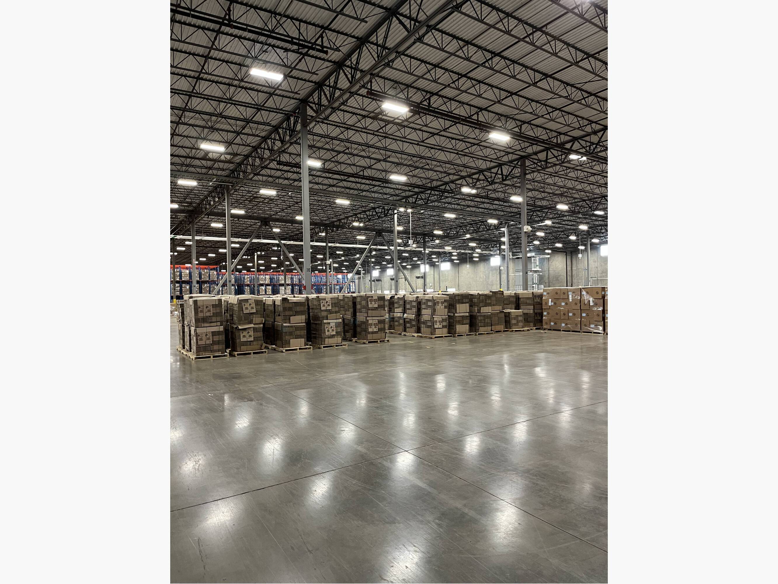 5106 TRADEPORT DR Memphis TN 38141-8235 APN: 09-4300-0-0630 | Crexi.com