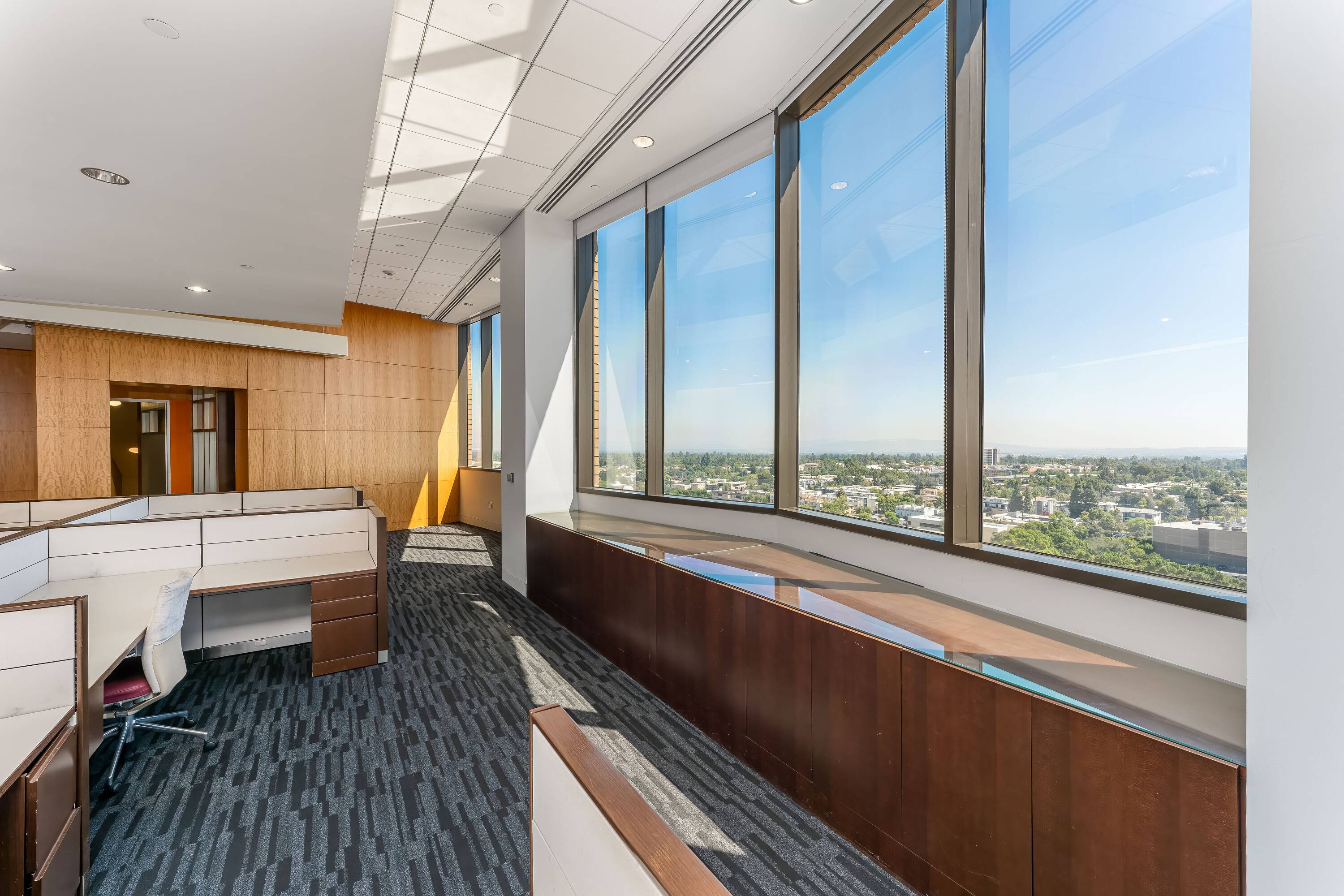 2 N Lake Ave, Pasadena, CA 91101 | Crexi.com