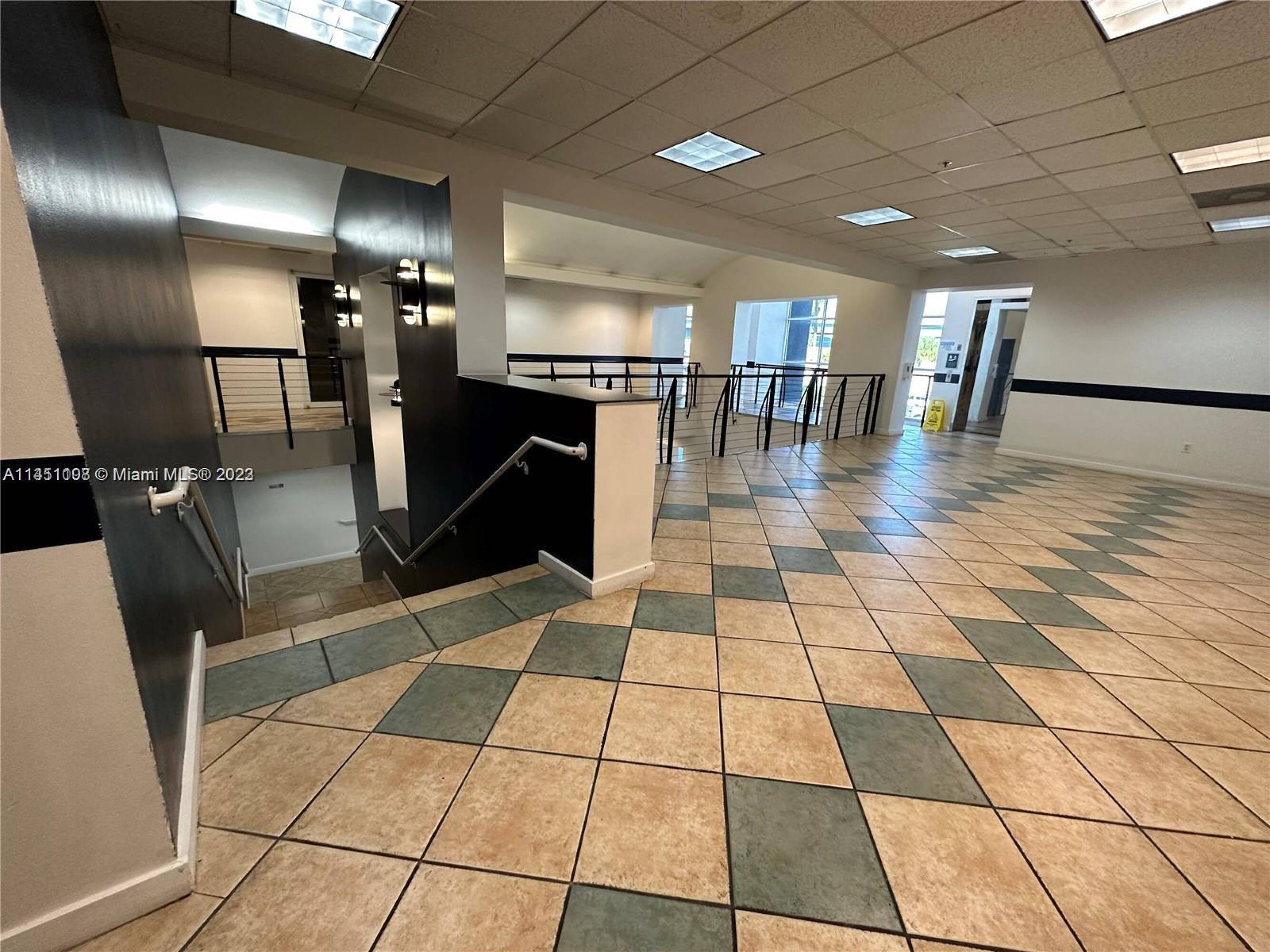 7500 NW 25th St # 210, Miami, FL 33122 | Crexi.com