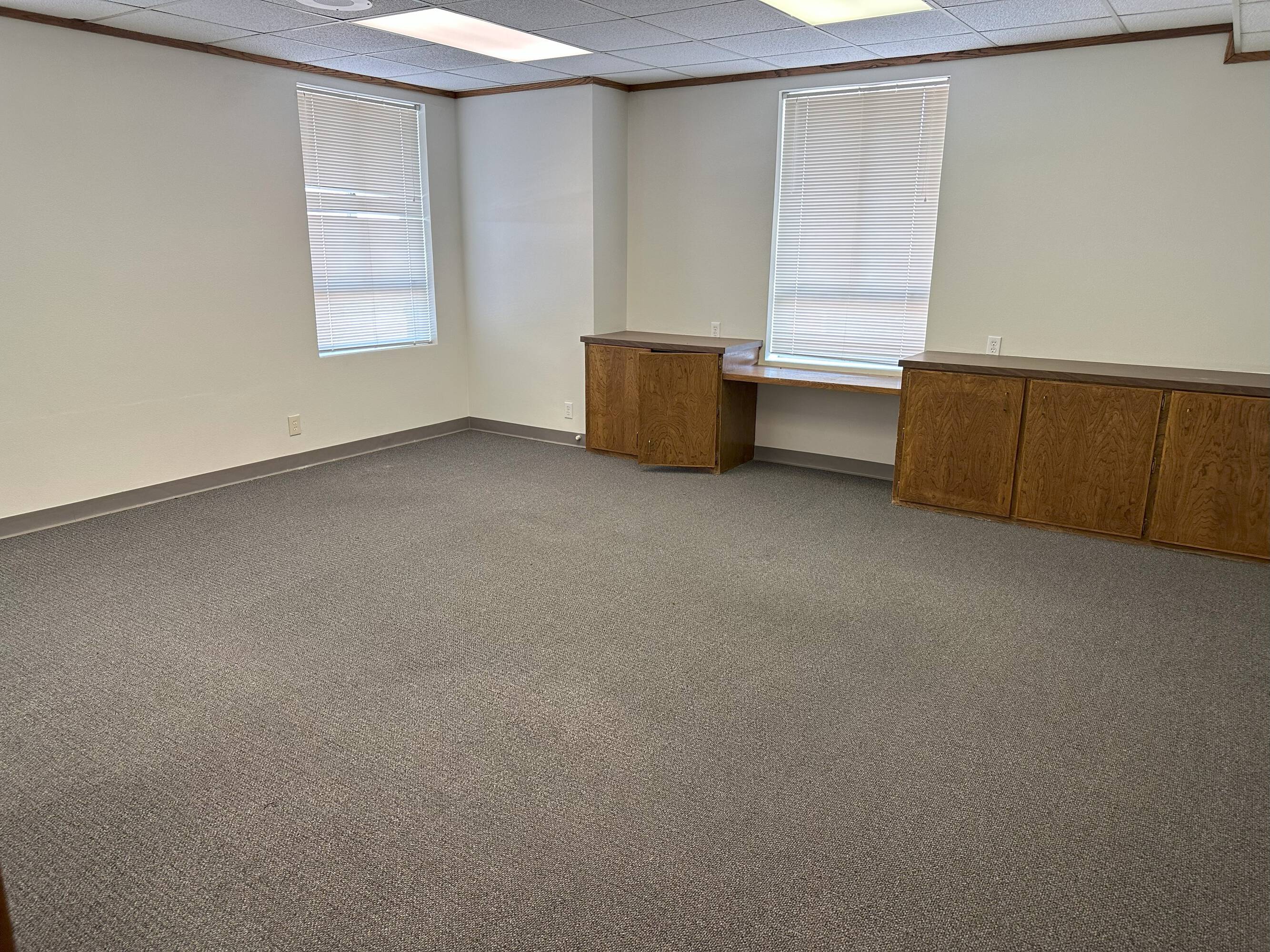 121 S Broadway Ave, Tyler, TX 75702 | Crexi.com
