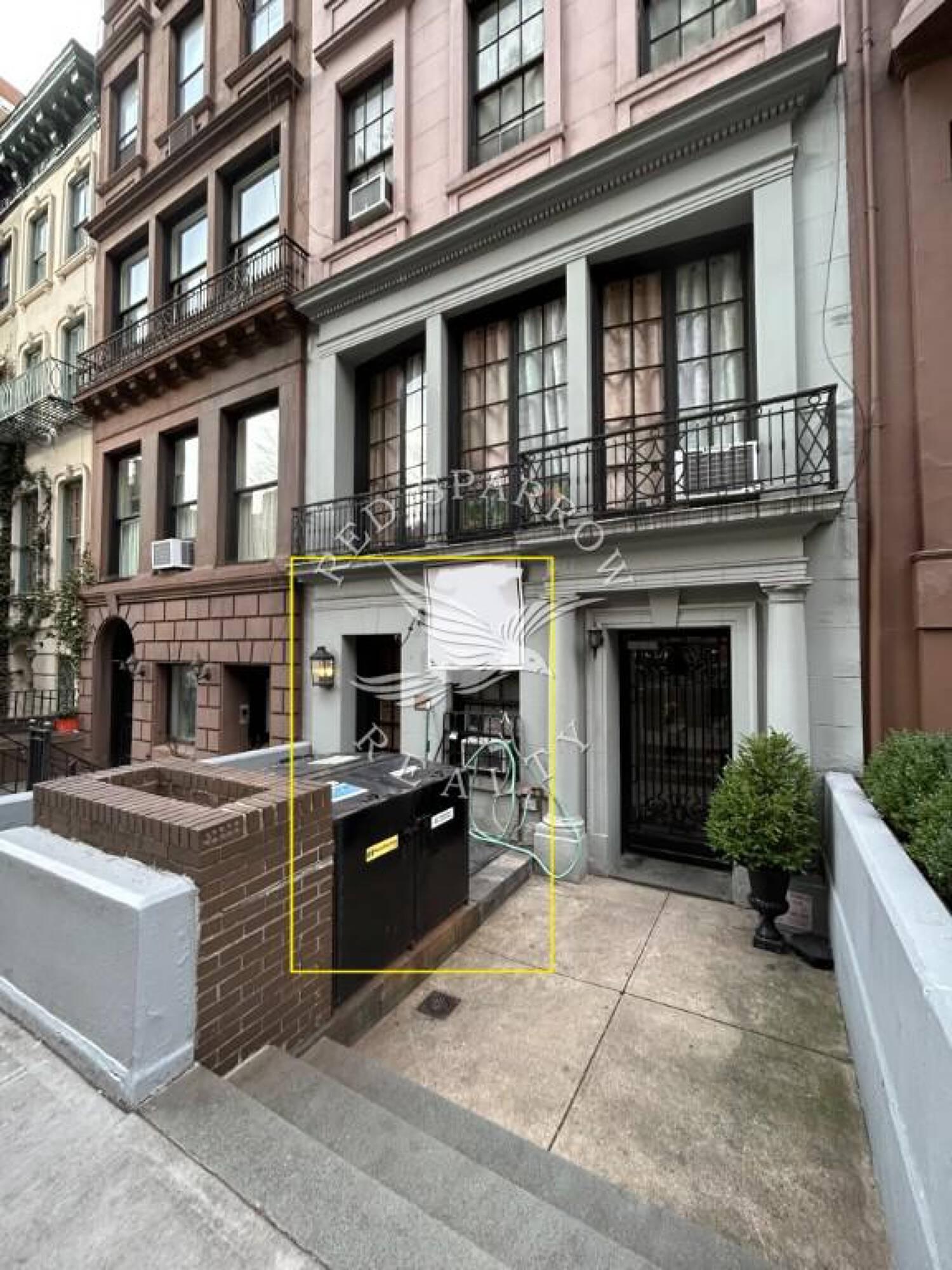Retail/office space on East 71st Street, New York, NY 10021 | Crexi.com
