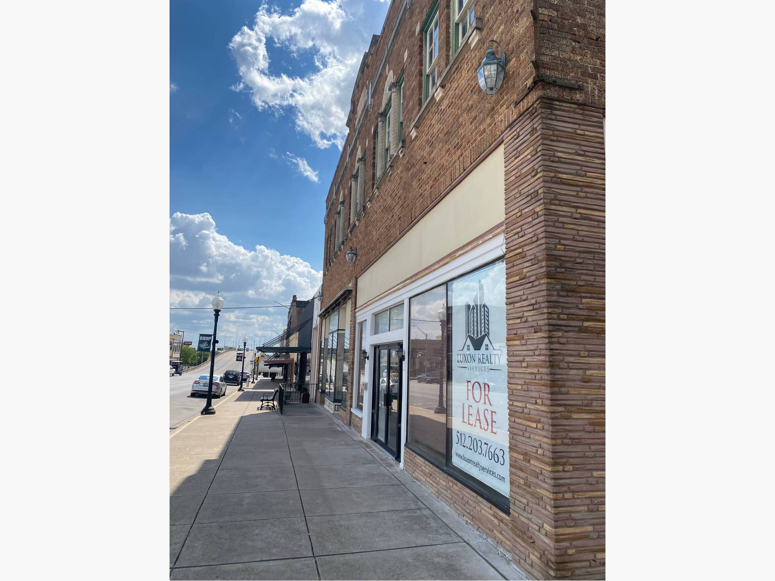 221 N Main St, Taylor, TX 76574 | Crexi.com