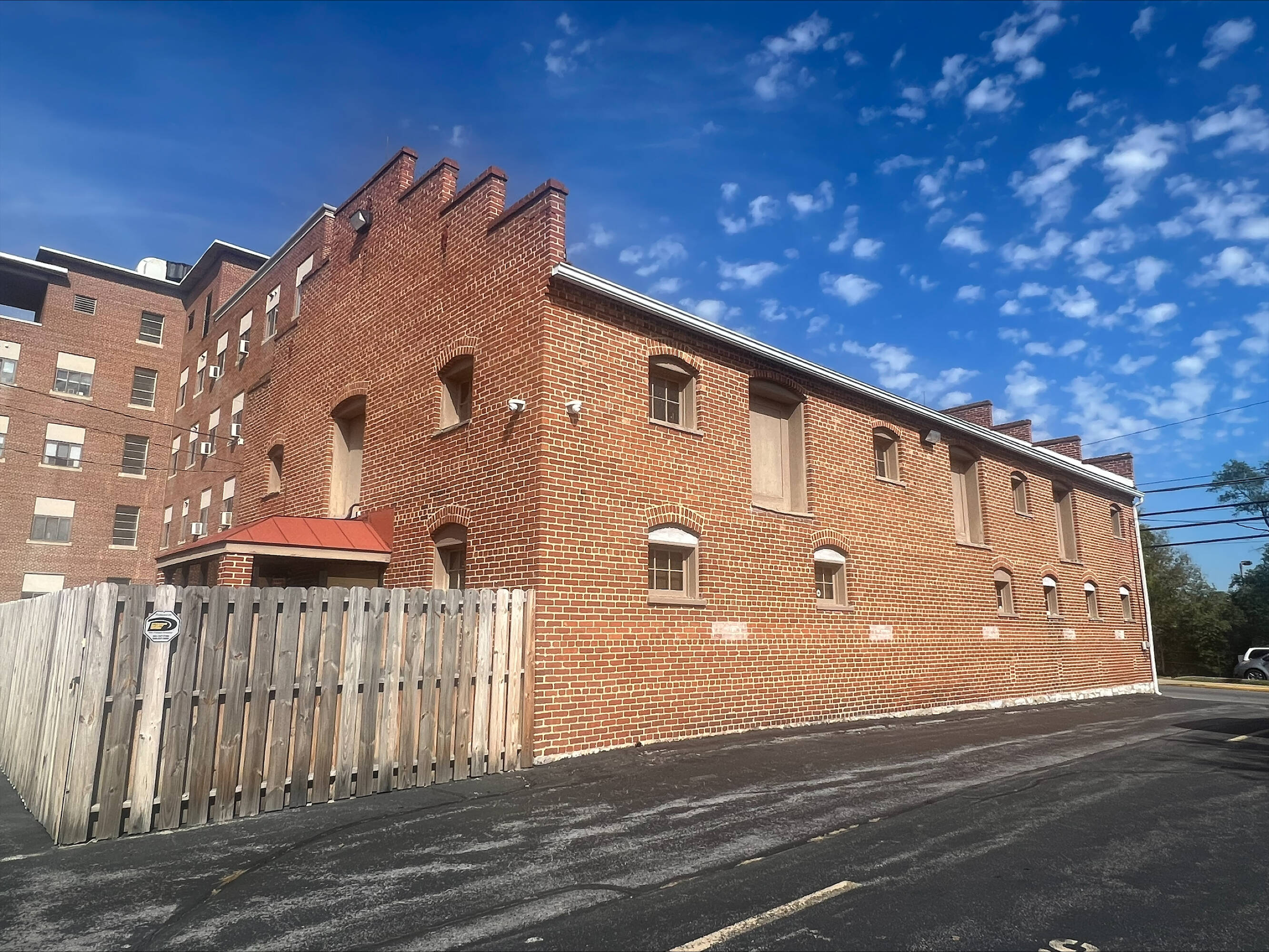 219 S Spring St, Martinsburg, WV 25401 | Crexi.com