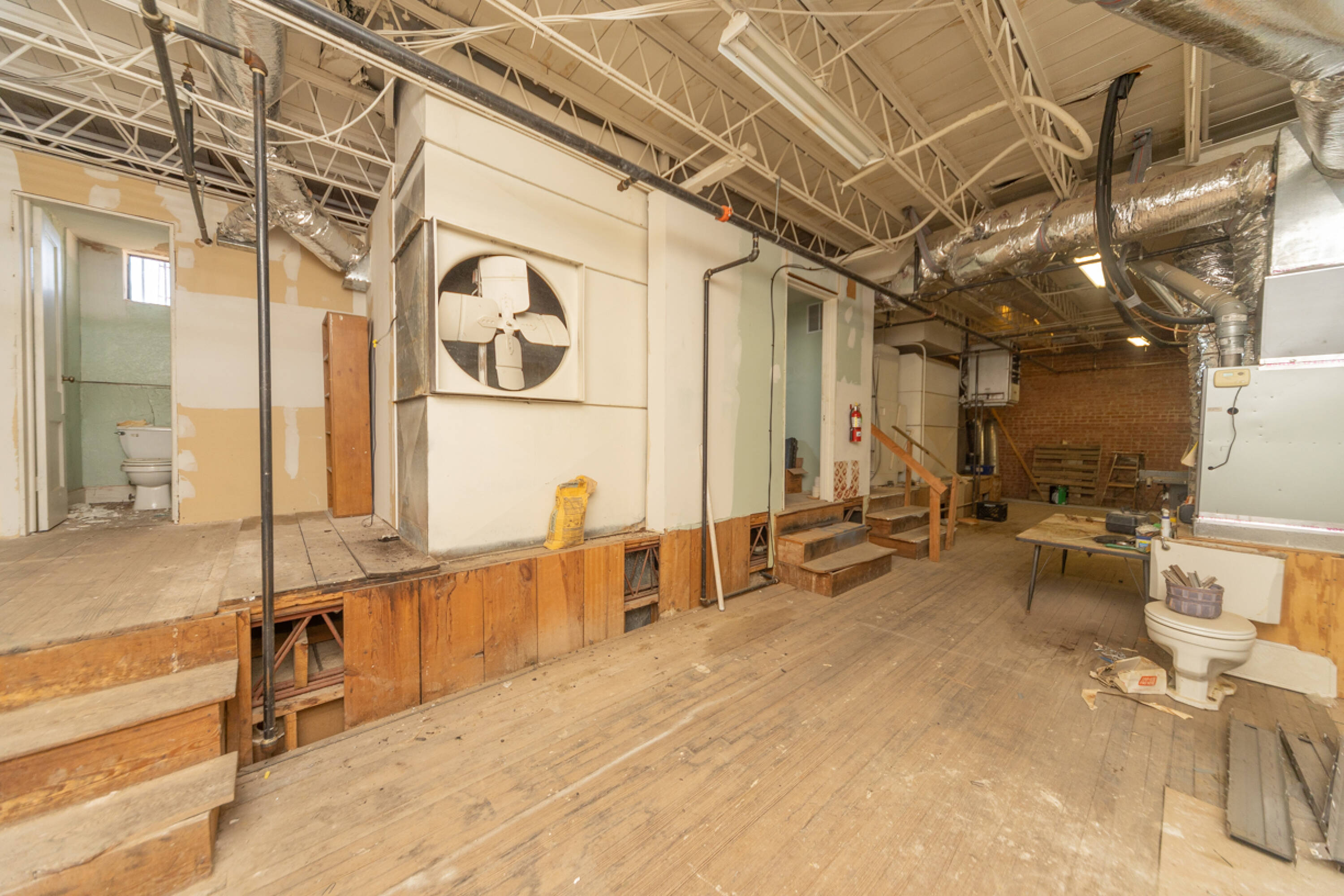 220 SW 25th St, Oklahoma City, OK 73109 | Crexi.com