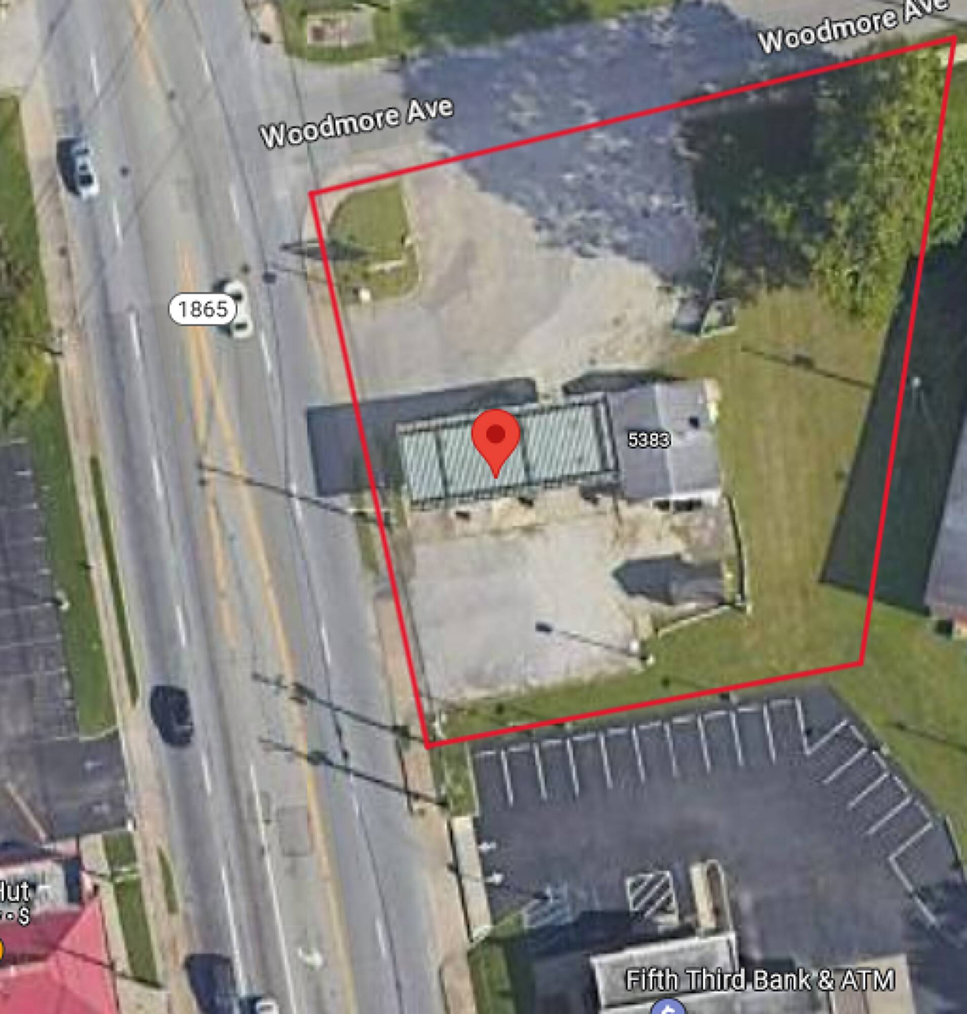 5389 NEW CUT RD Louisville KY 40214-3457 APN: 062J01180000 | Crexi.com
