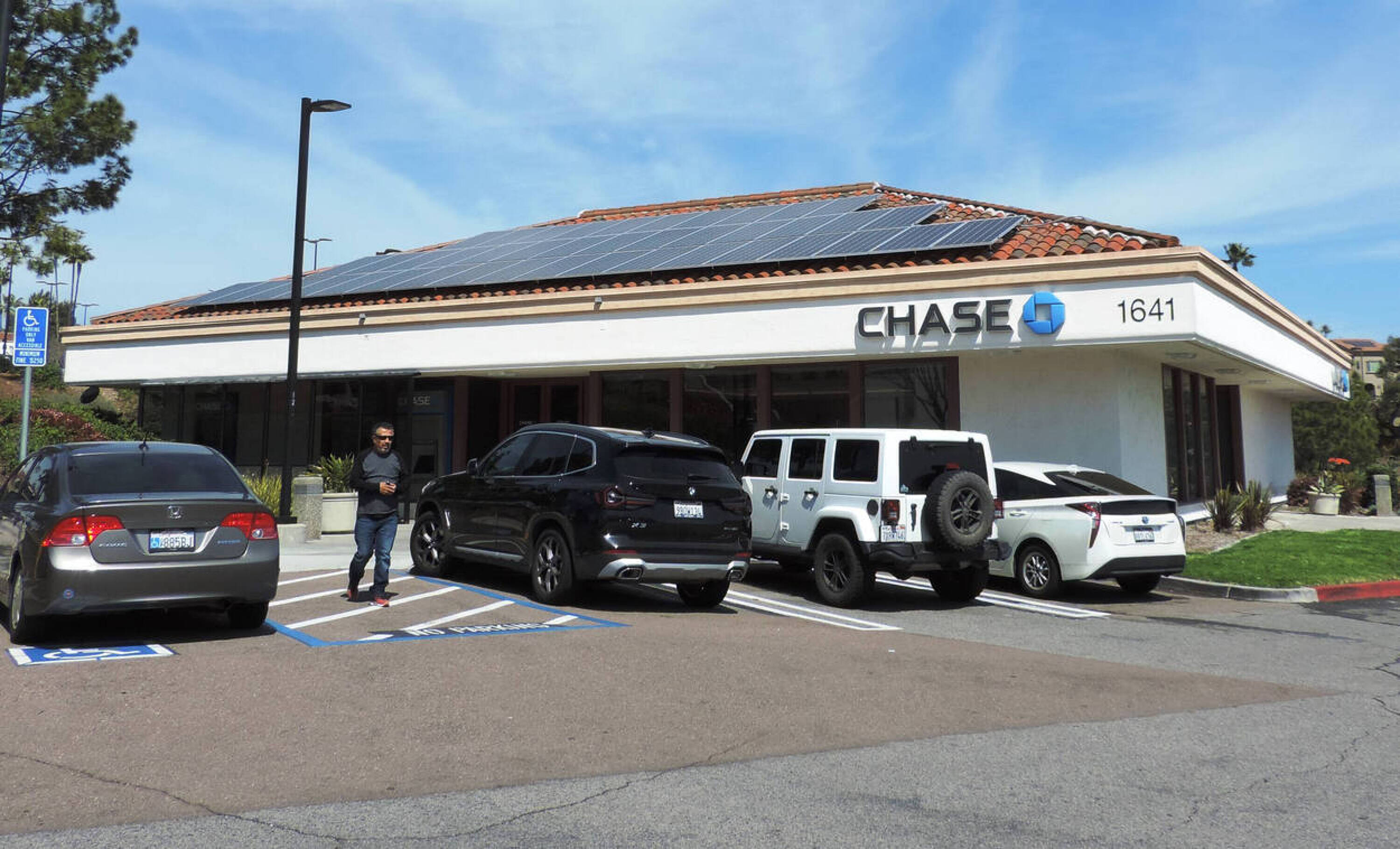 1601 S Melrose Dr, Vista, CA 92081 | Crexi.com