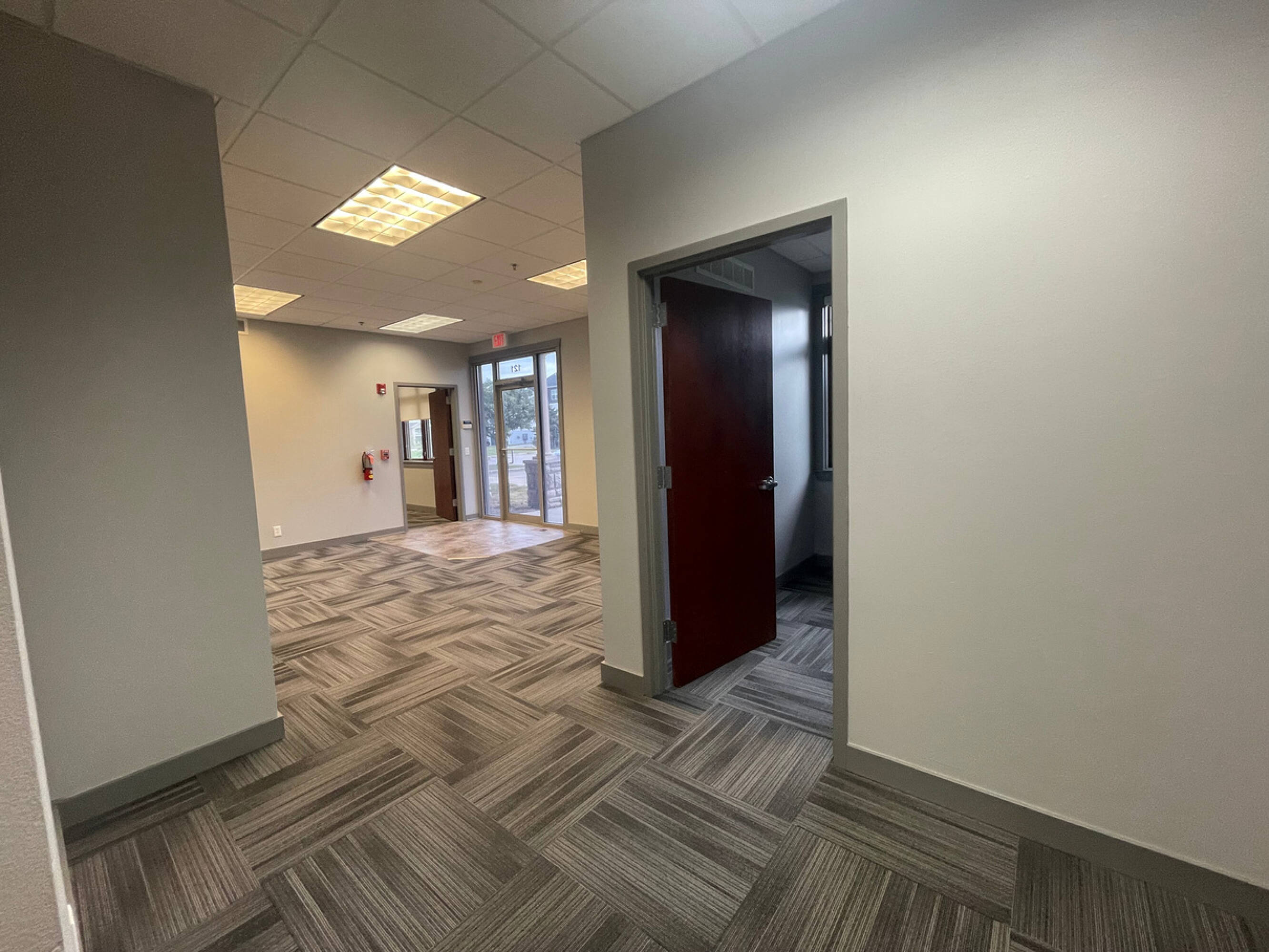 2525 North Ankeny Blvd. #121, Ankeny, IA 50023 | Crexi.com