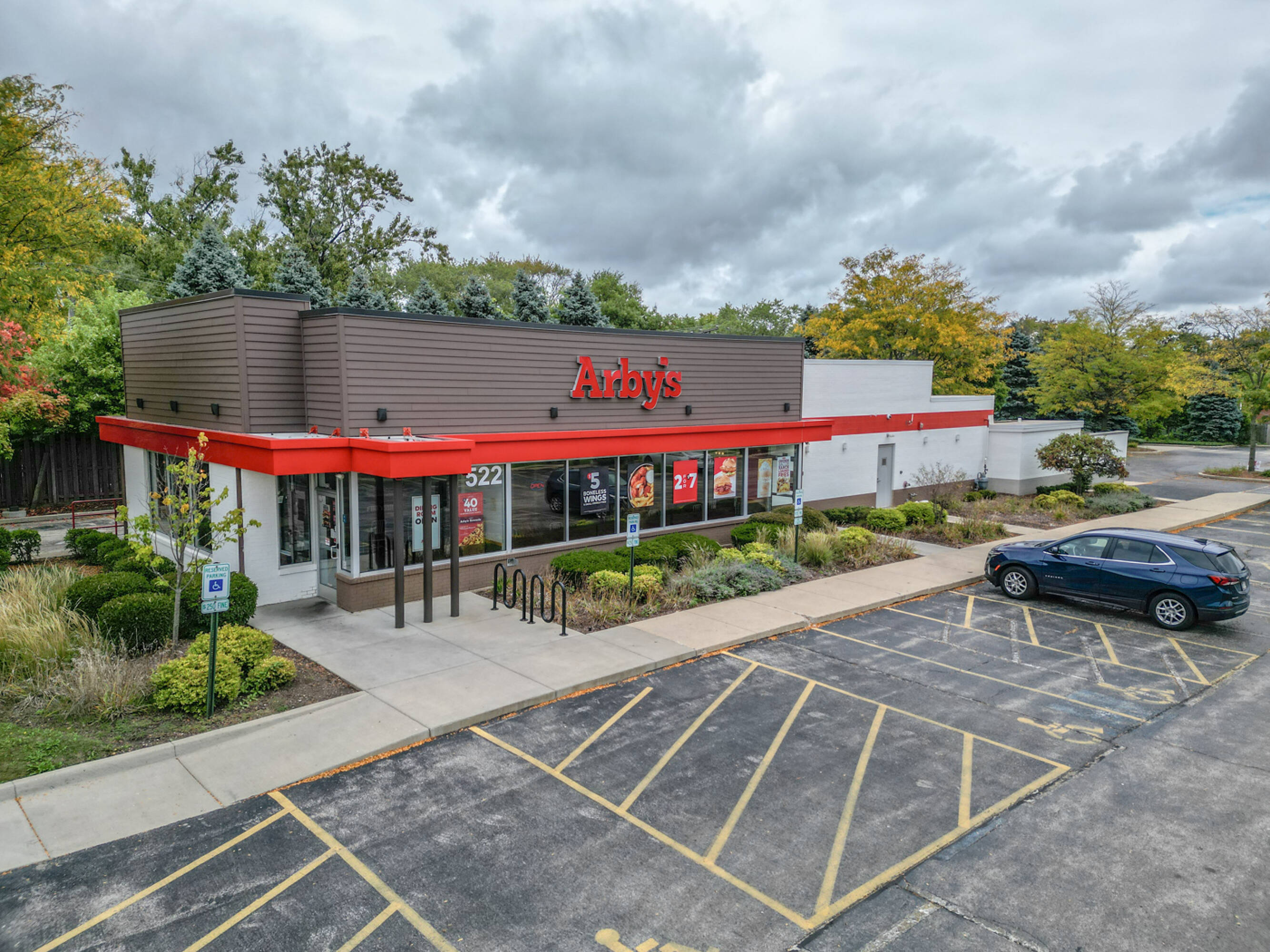 522 W Golf Rd, Schaumburg, IL 60195 | Crexi.com