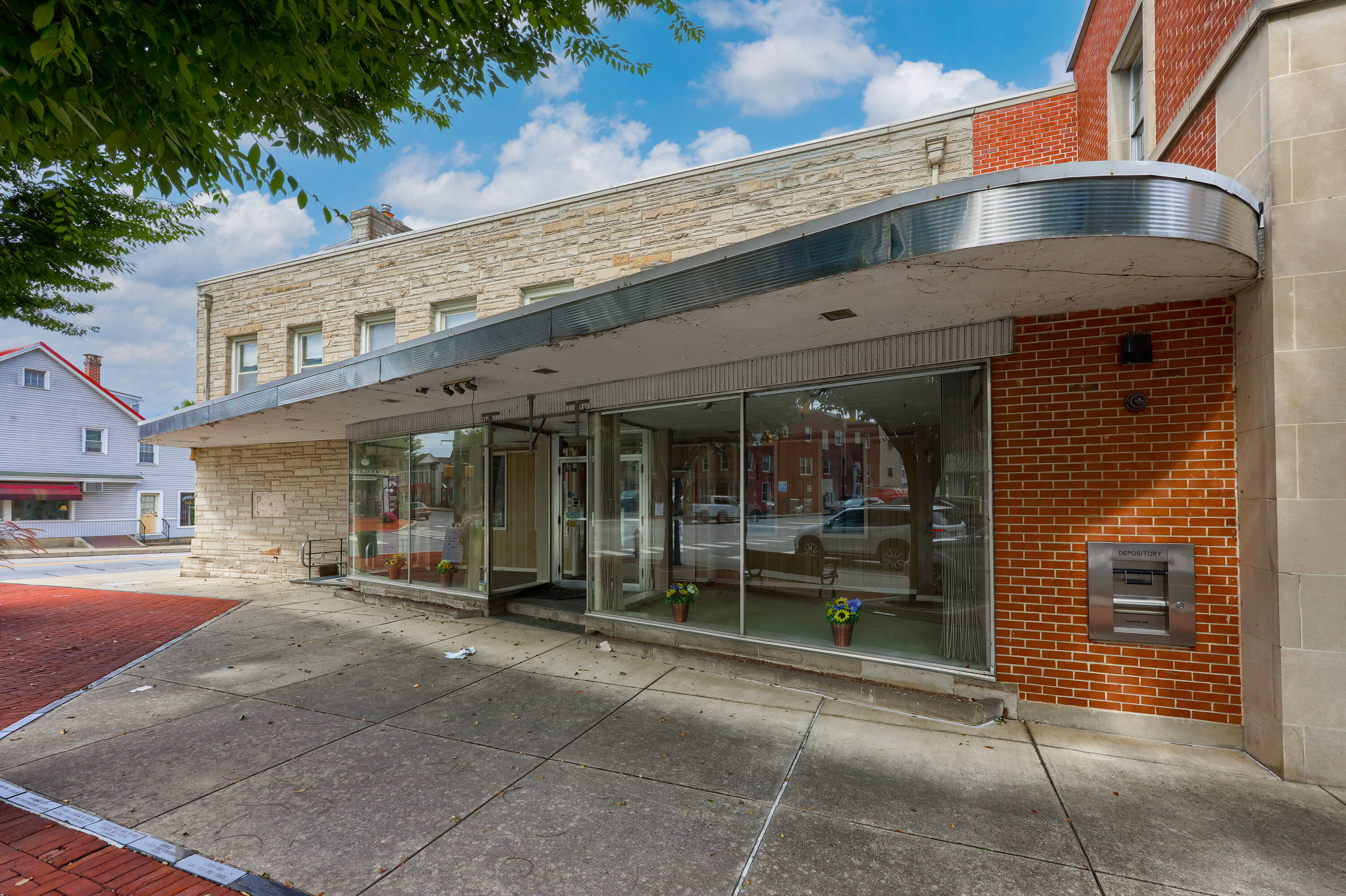 4 E Main St, Hummelstown, PA 17036 | Crexi.com
