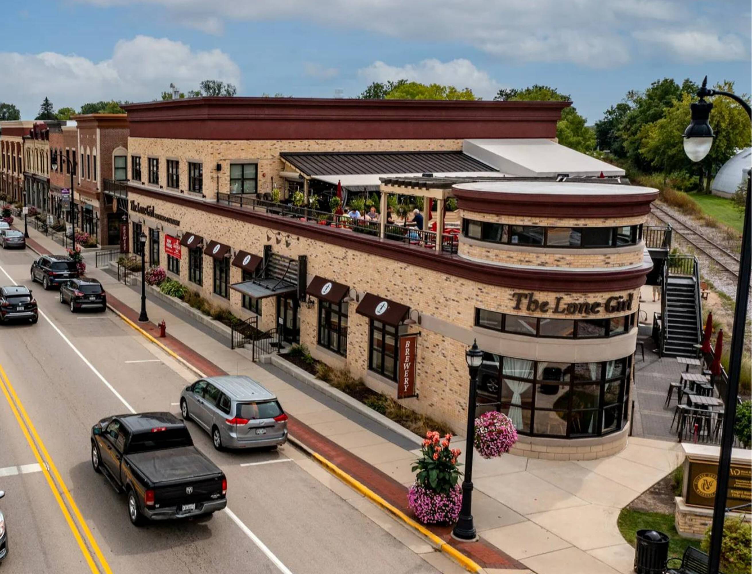 114 E Main St, Madison, WI 53703 | Crexi.com
