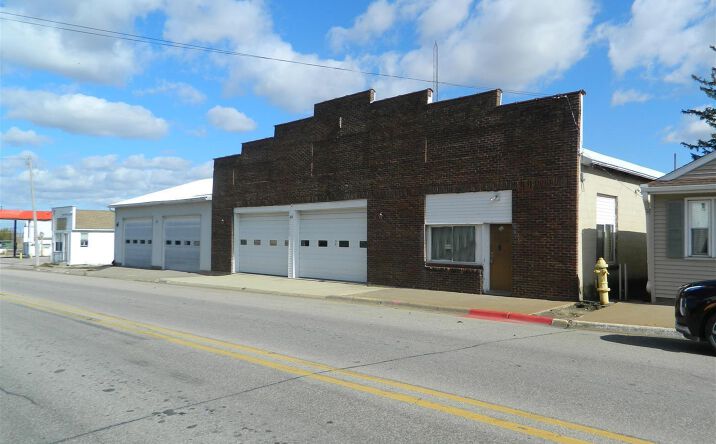 205 3RD Street, Low Moor, IA 52757 | Crexi.com
