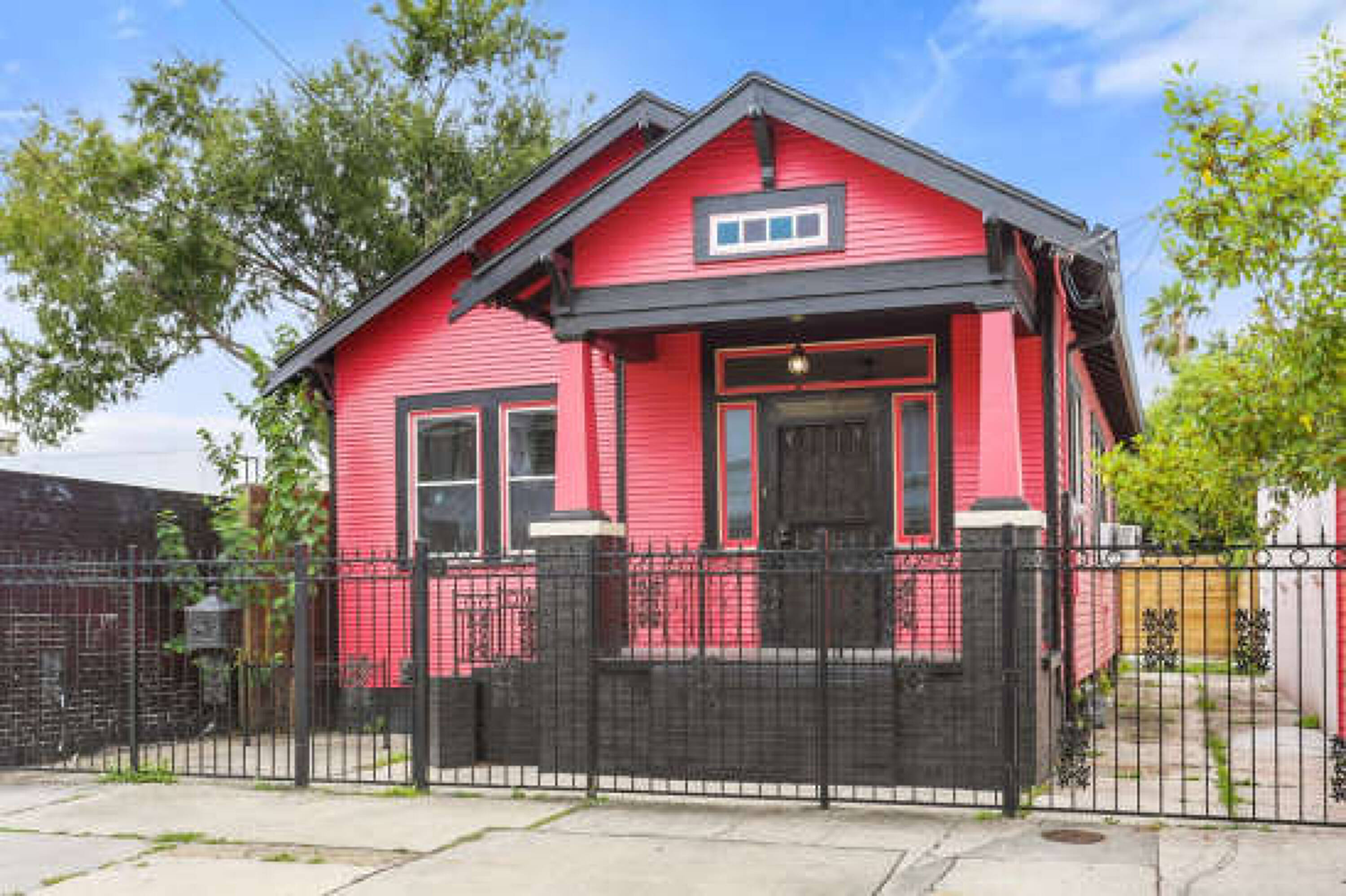 1120 SAINT ROCH AVE New Orleans LA 70117-7716 APN: 38W103611 | Crexi.com