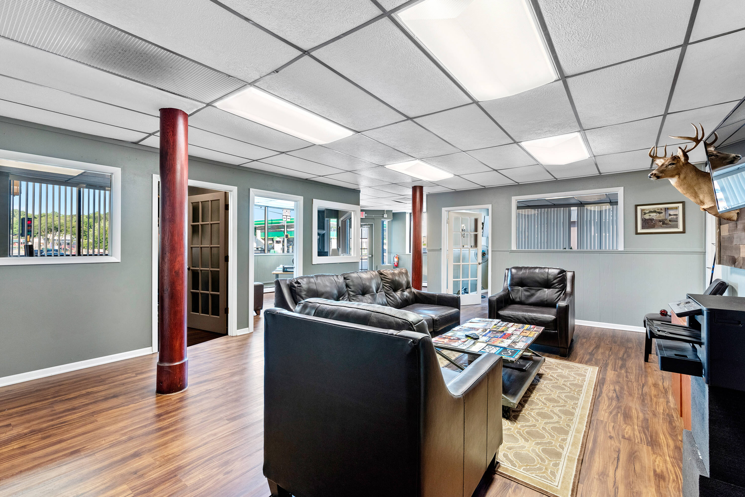 102 KETTLE MORAINE DR S Slinger WI 53086-9030 APN: V5 -0025 | Crexi.com