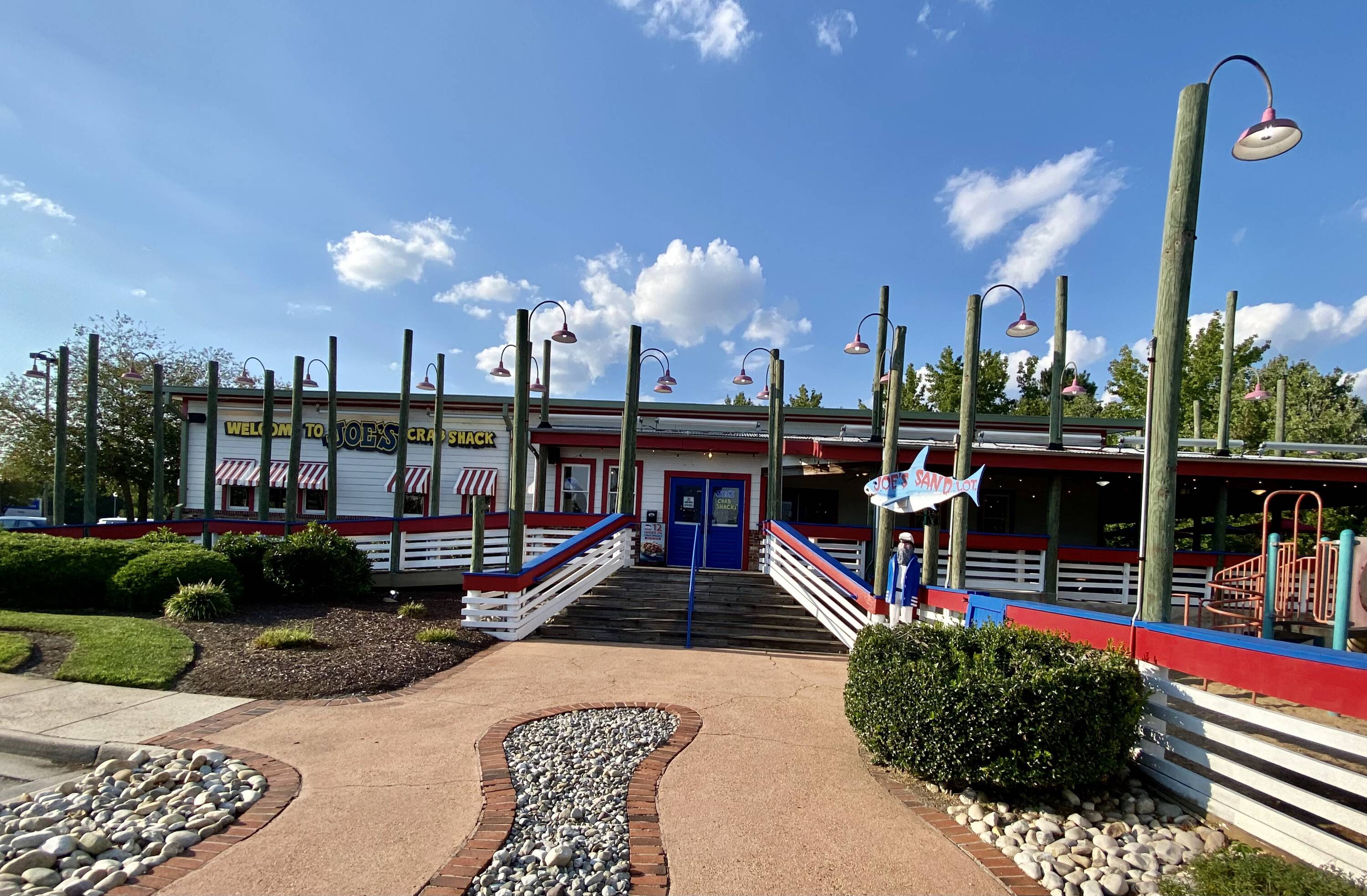 1568 CROSSWAYS BLVD Chesapeake VA 23320-2841 APN: 0280000000714 | Crexi.com