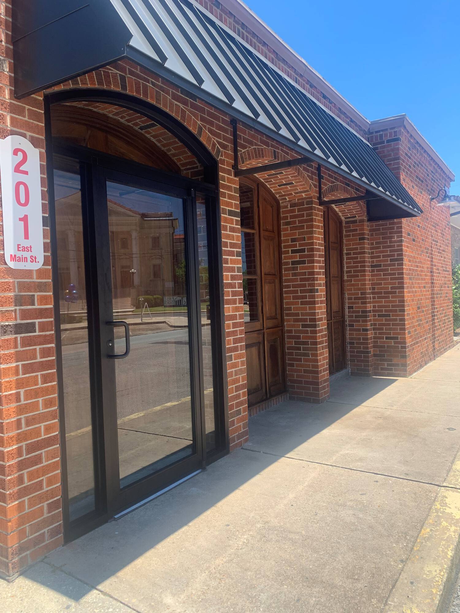 201 E Main St, Lafayette, LA 70501 | Crexi.com