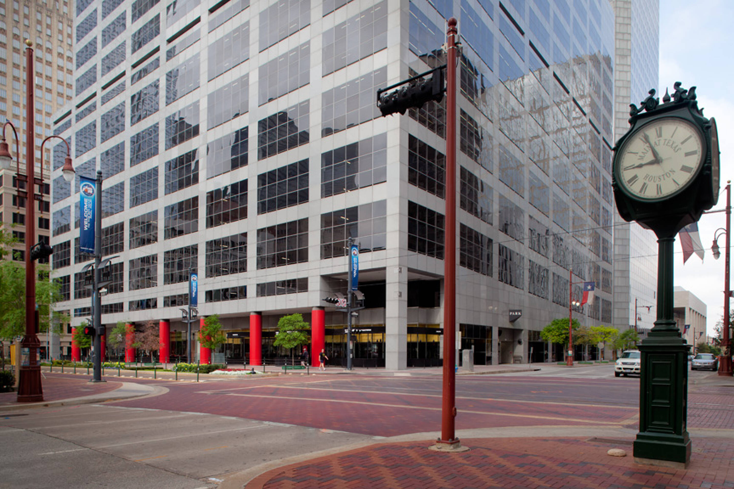 601 Travis St, Houston, TX 77002 | Crexi.com