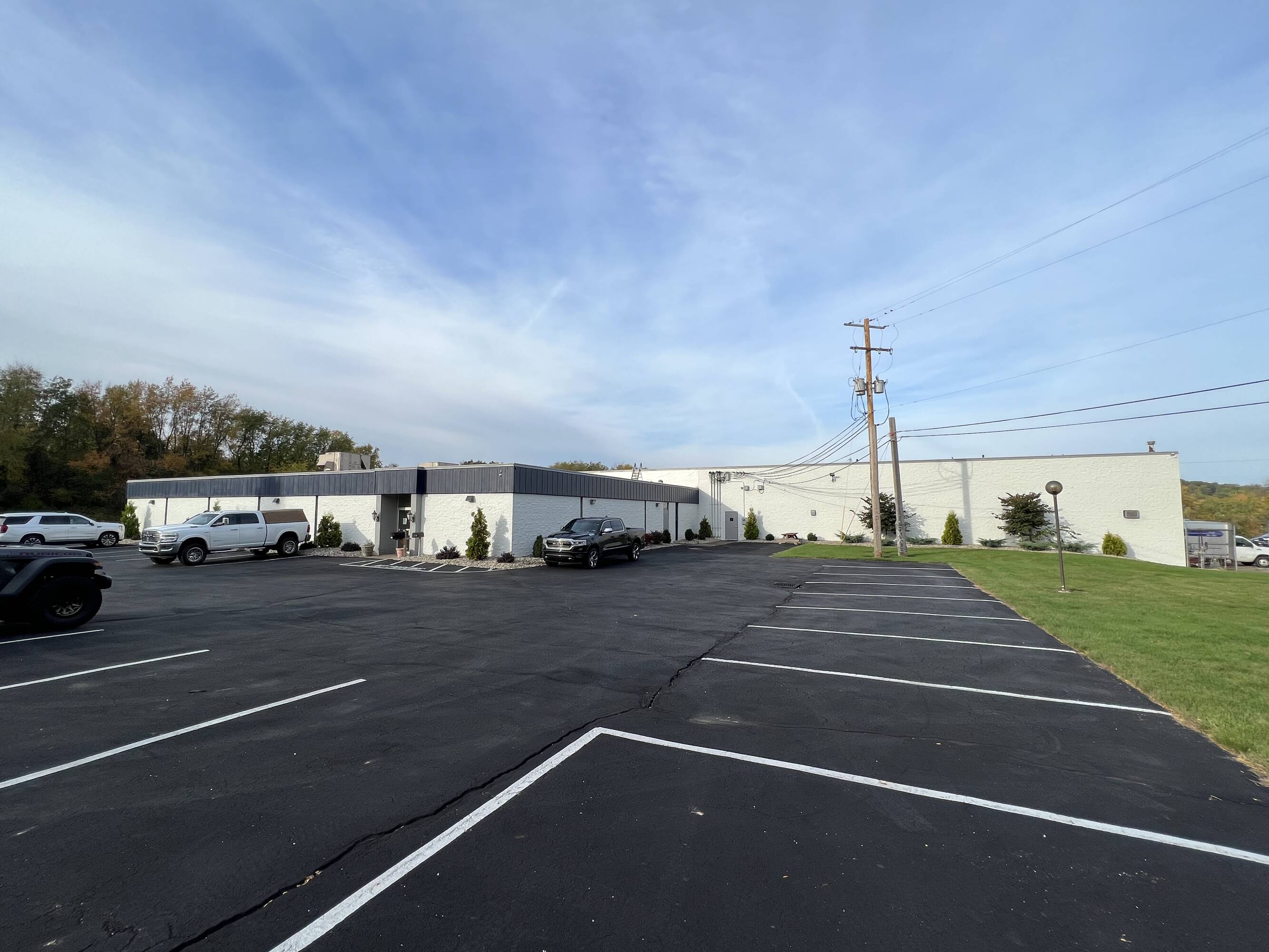 3960 SUMMIT RD Norton OH 44203-1052 APN: 4600036 | Crexi.com