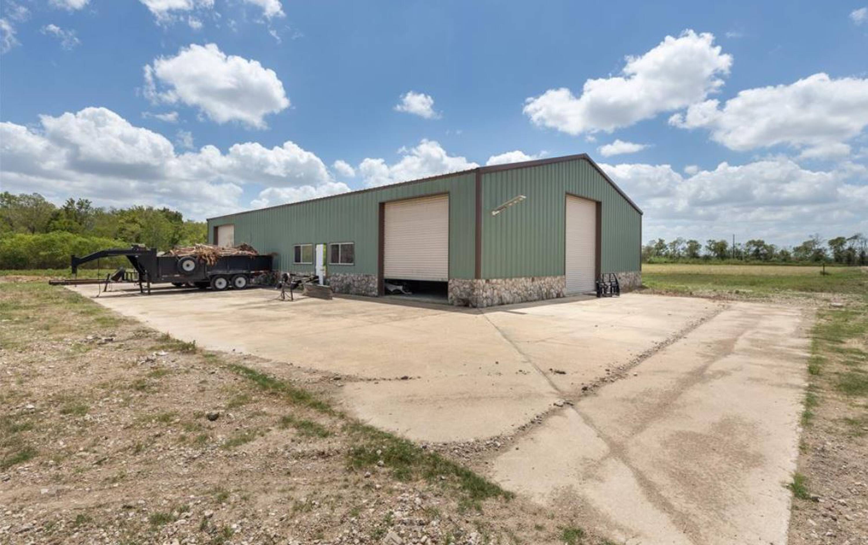 707 Brazoria County Rd 56, Rosharon, TX 77583 | Crexi.com