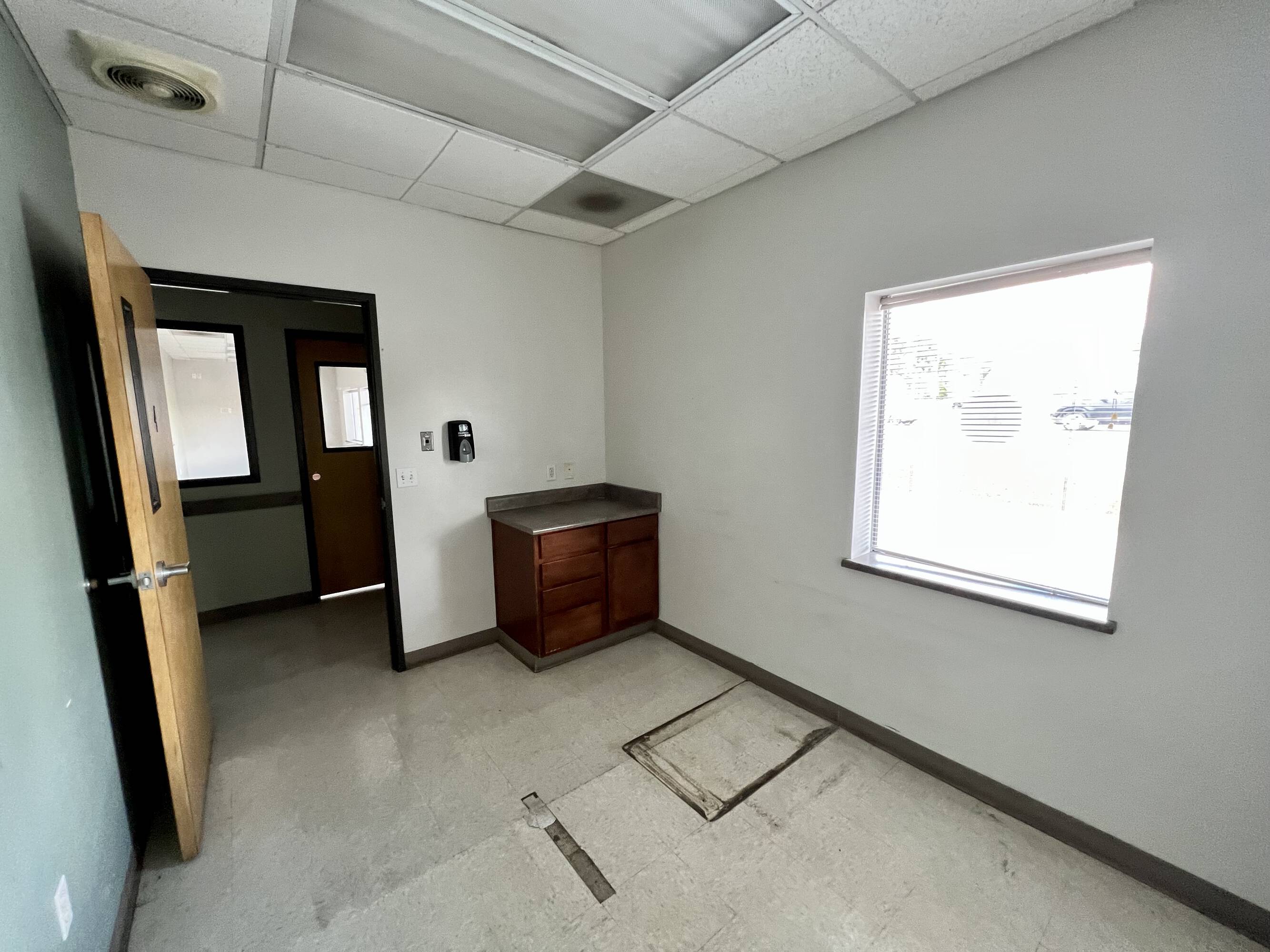 3265 Biddle Rd, Medford, OR 97504 | Crexi.com