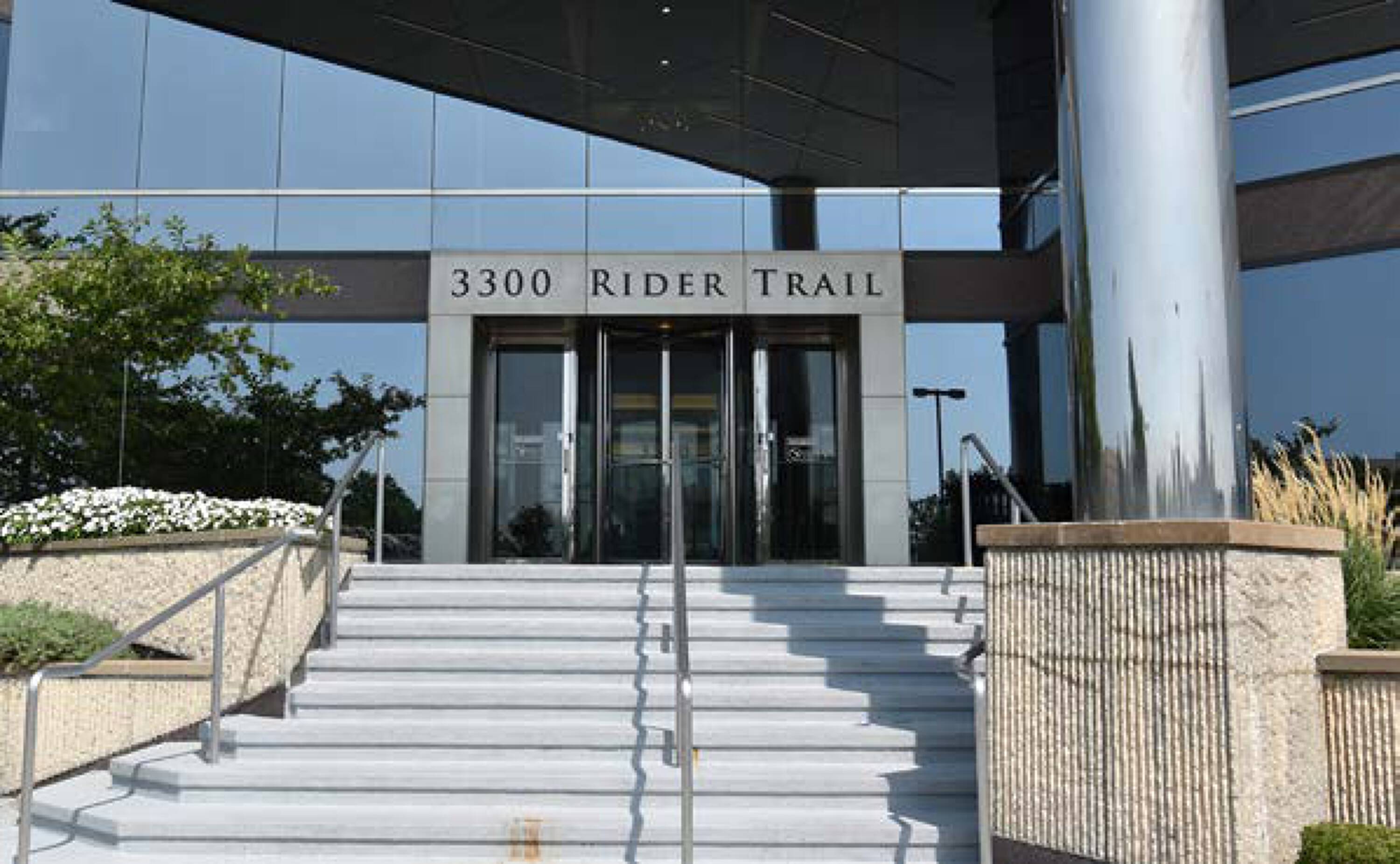 3300 Rider Trail S, Earth City, MO 63045 | Crexi.com