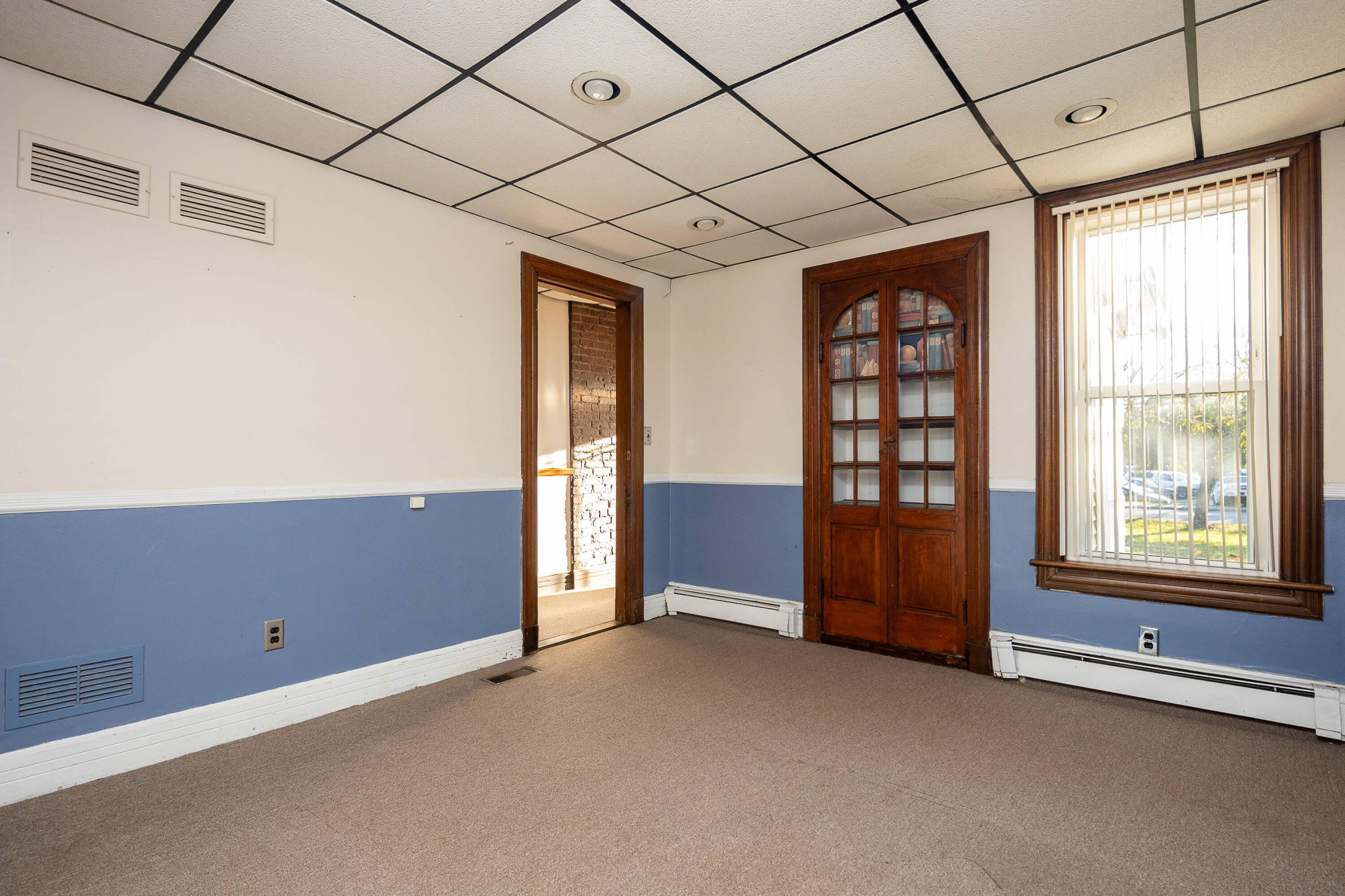 49 Landing Road Unit 1, Smithtown, NY 11787 | Crexi.com