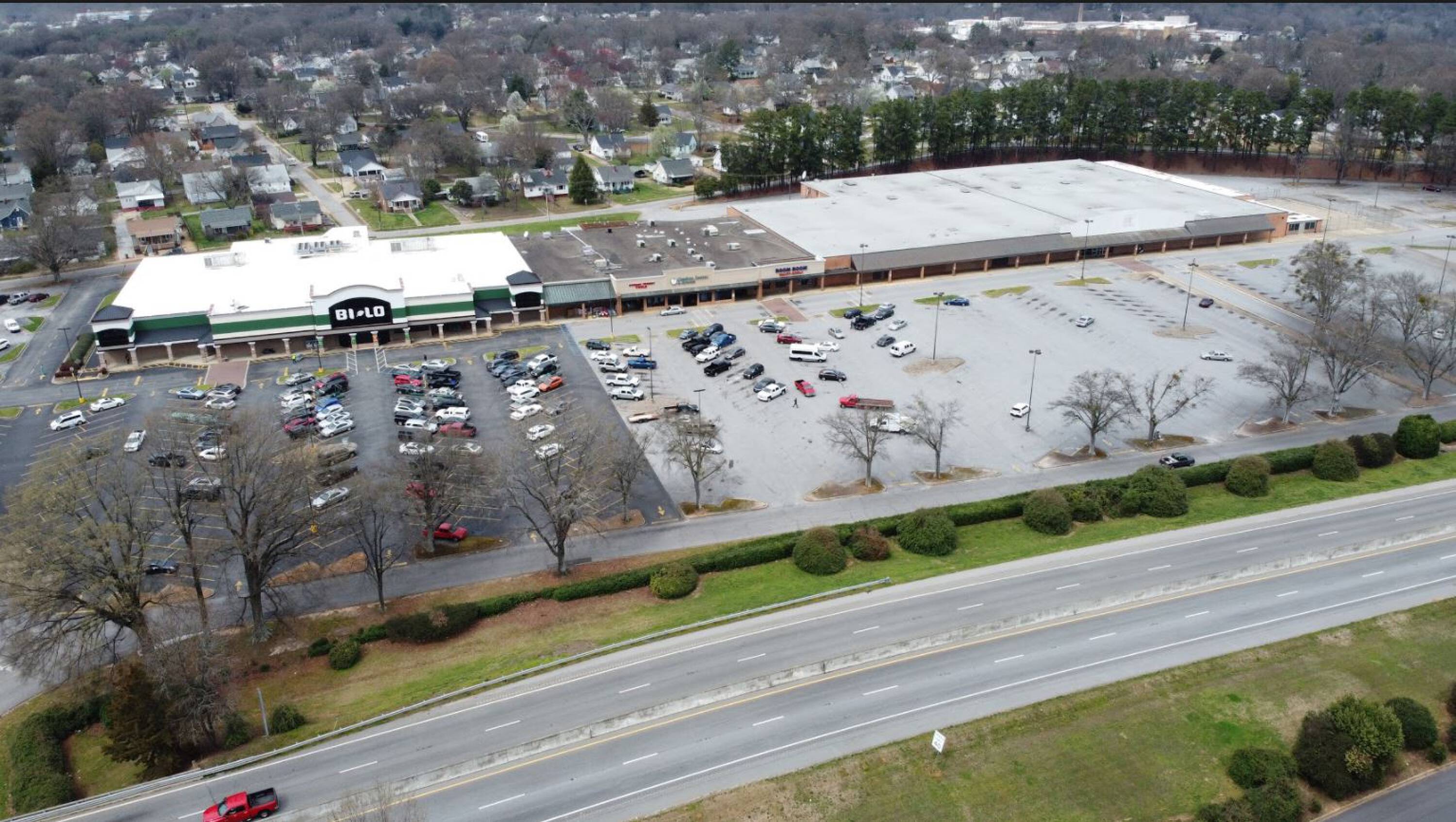 1 K-Mart Plaza, Greenville, SC 29605 | Crexi.com