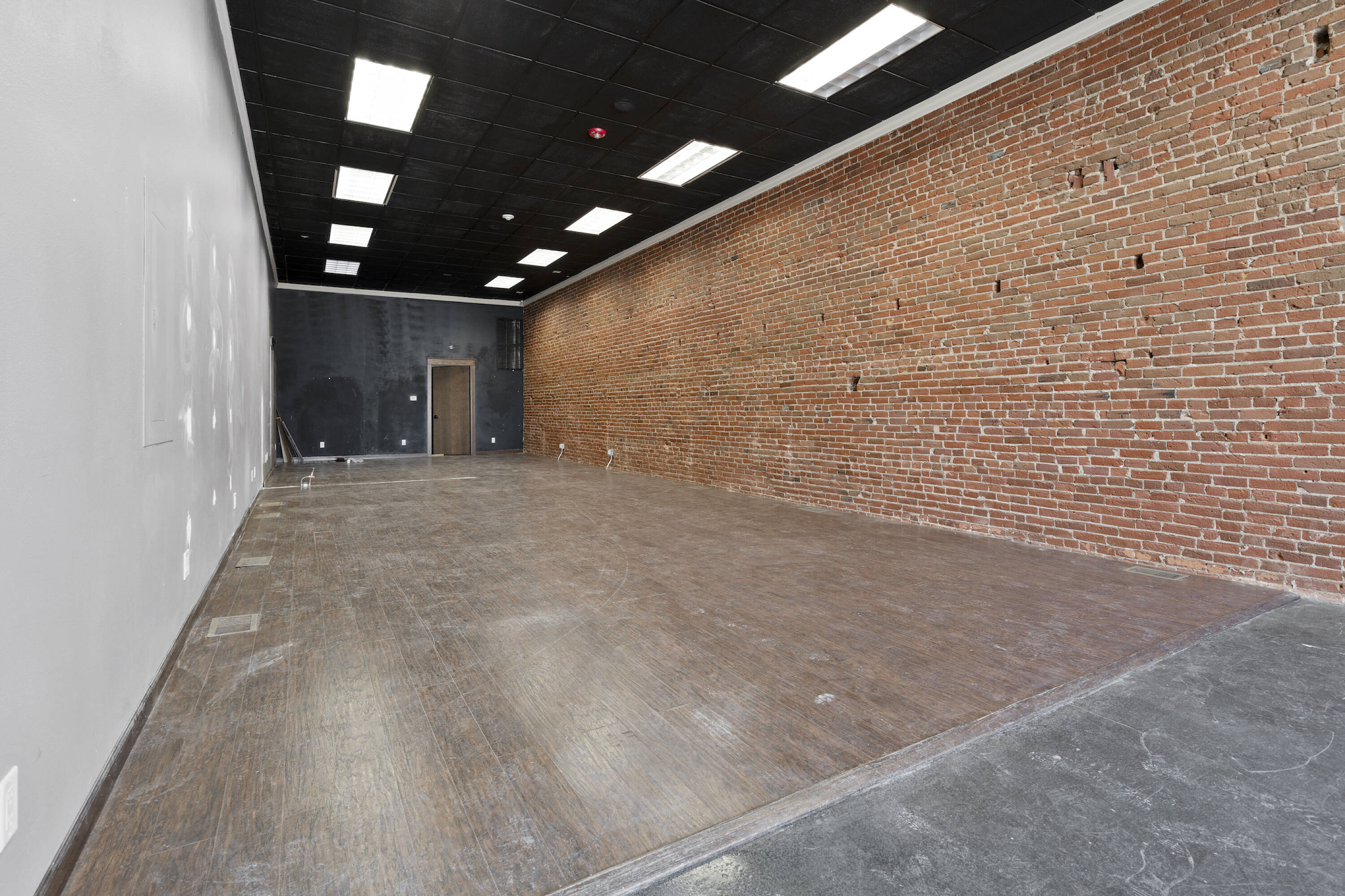 112 E 4th St, Waterloo, IA 50703 | Crexi.com