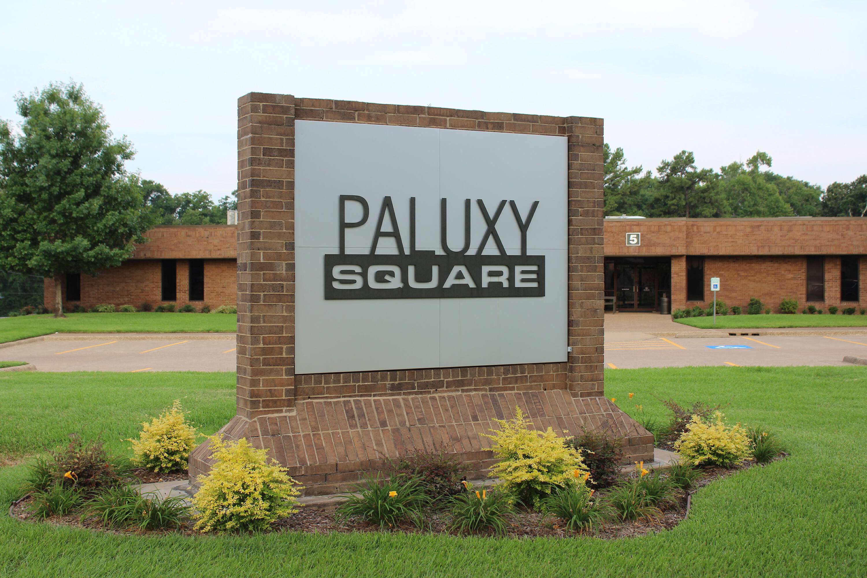 3800 PALUXY DR Tyler TX 75703-1629 APN: 150000109200048030 | Crexi.com