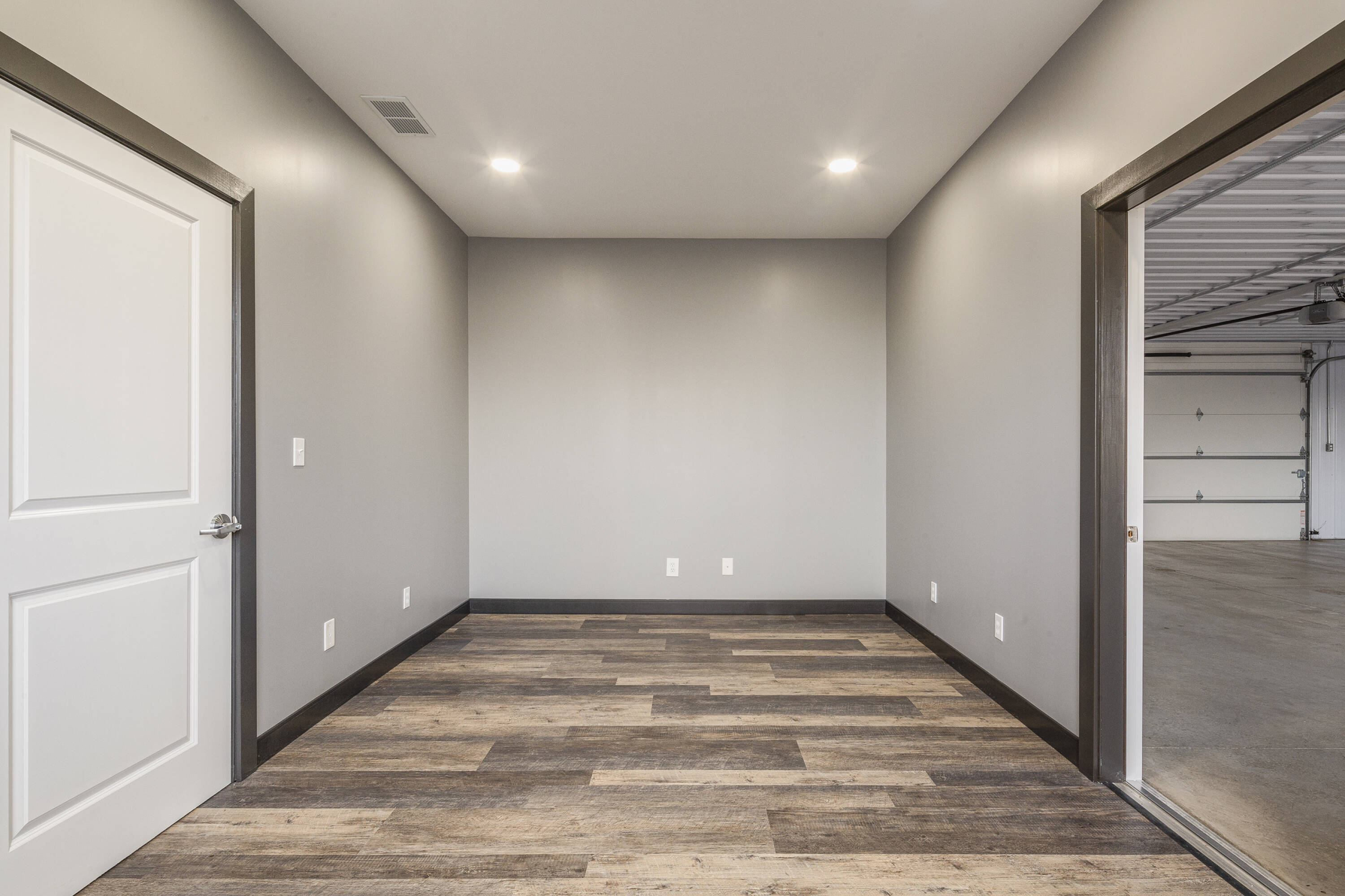 1416 E TIPTON ST Seymour IN 47274-3533 APN: 36-66-16-303-003.000-009 ...