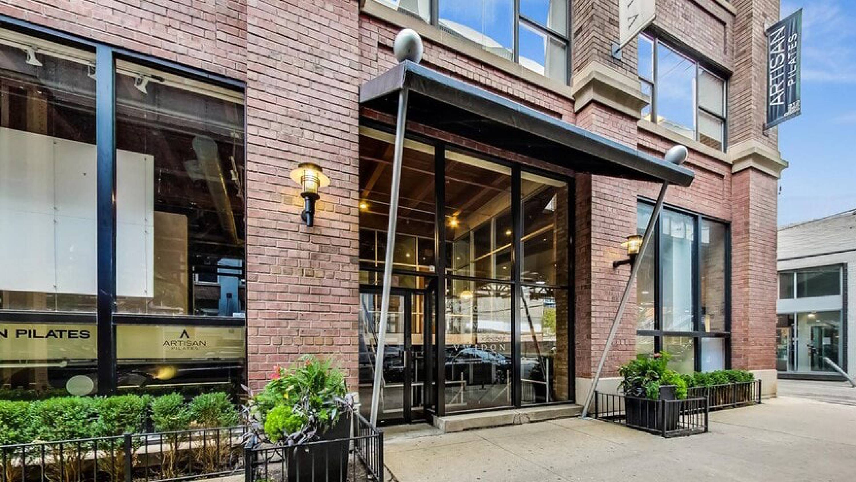 730 N Franklin St, Chicago, IL 60654 | Crexi.com