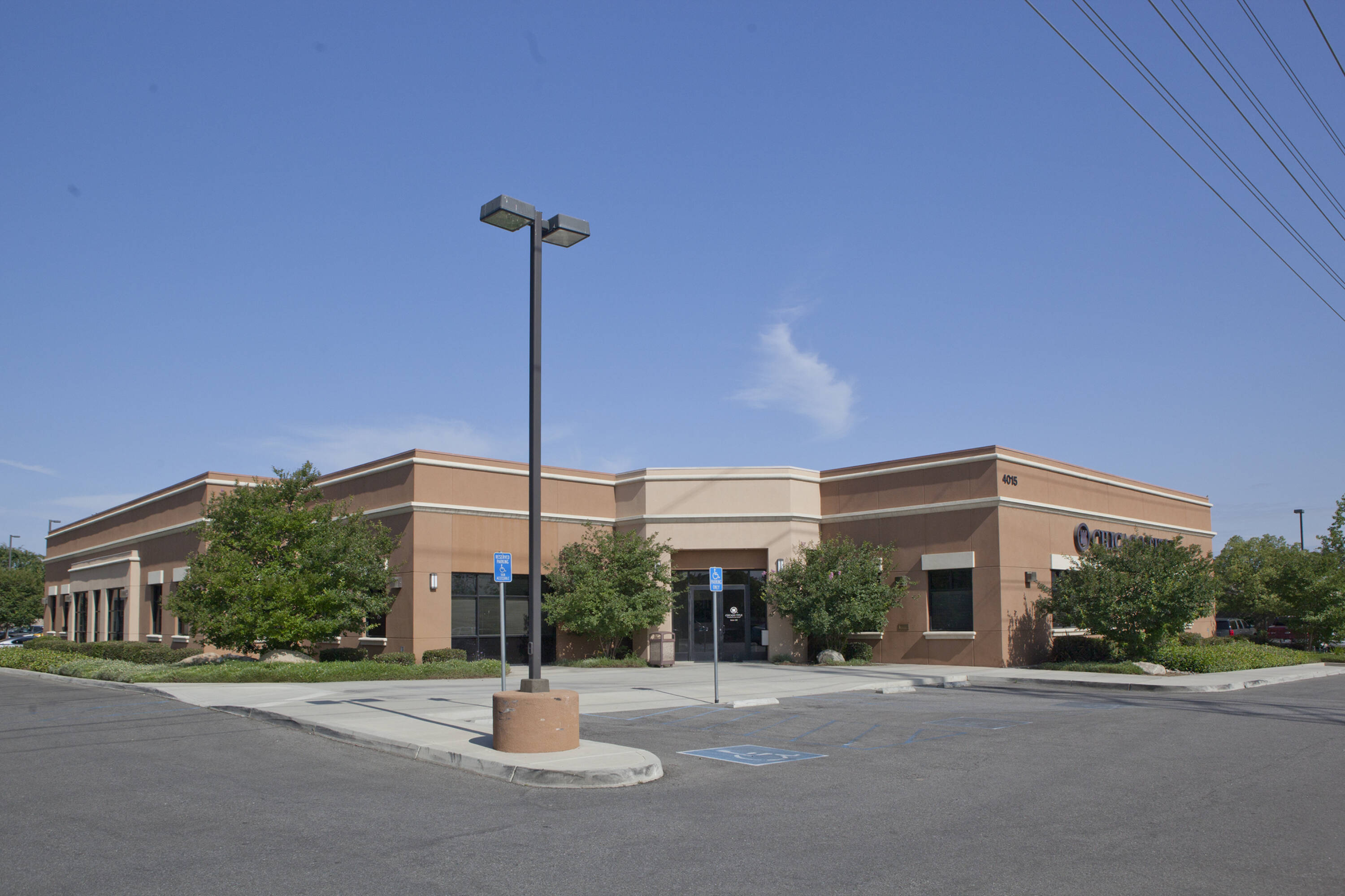 4015 COFFEE RD Bakersfield CA 93308-5044 APN: 451-010-36 | Crexi.com