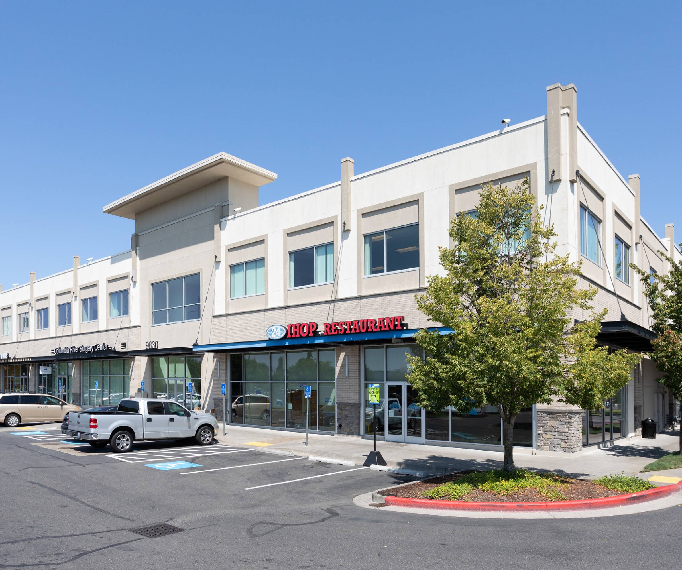 9830 NE Cascade Parkway, Portland, OR 97220 | Crexi.com