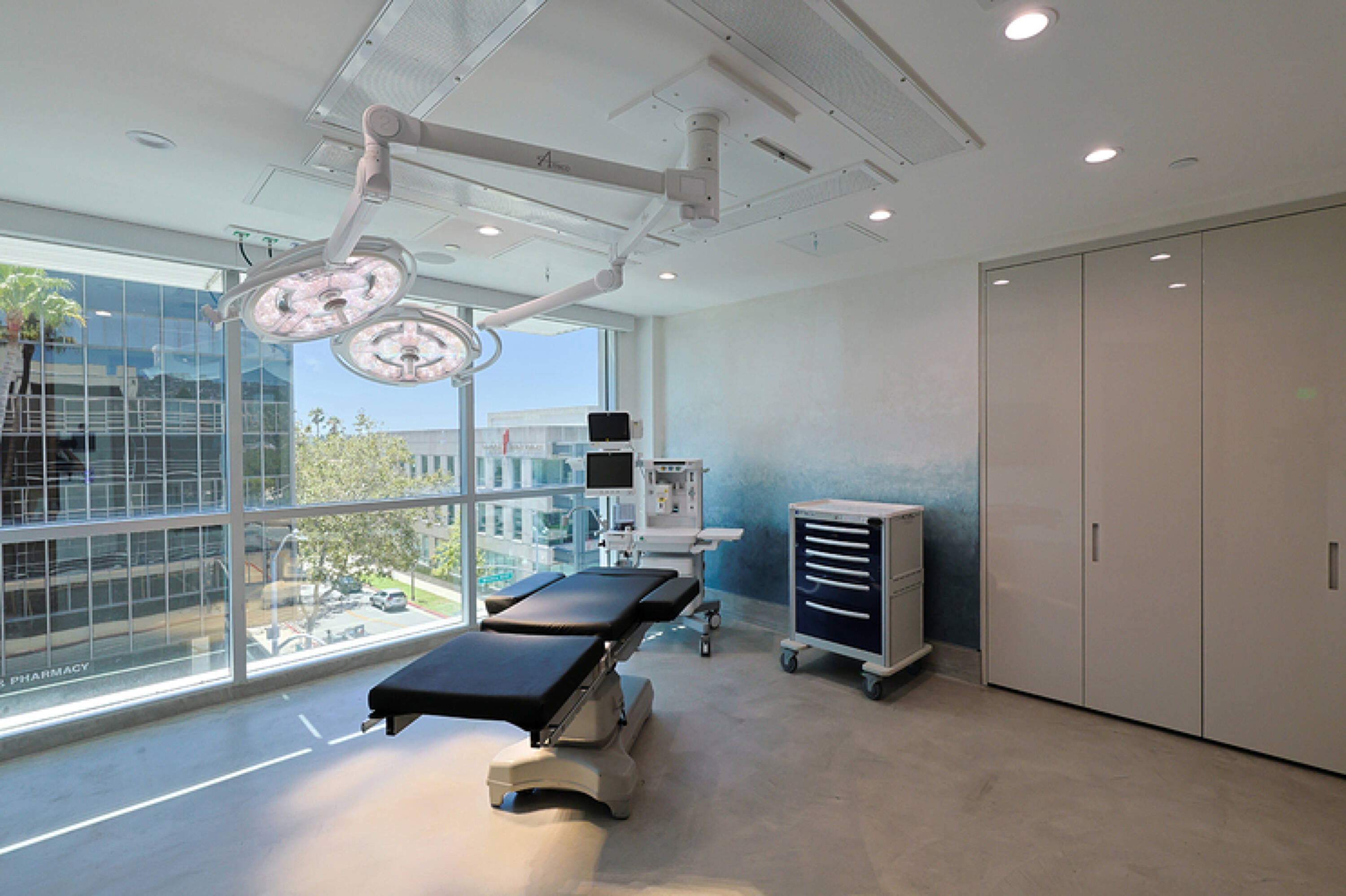 8929 Wilshire Blvd, Beverly Hills, CA 90211 | Crexi.com