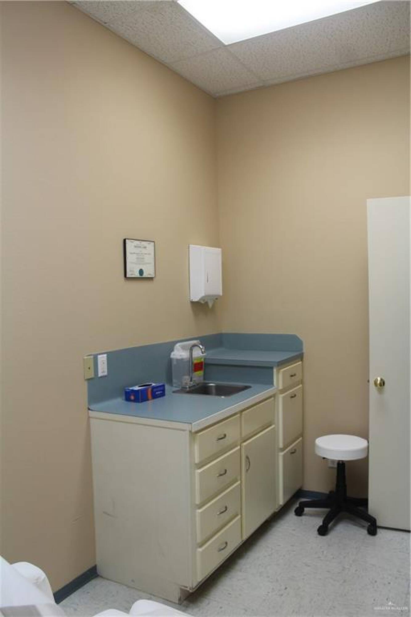 2134 E Griffin Parkway, Mission, TX 78572 | Crexi.com