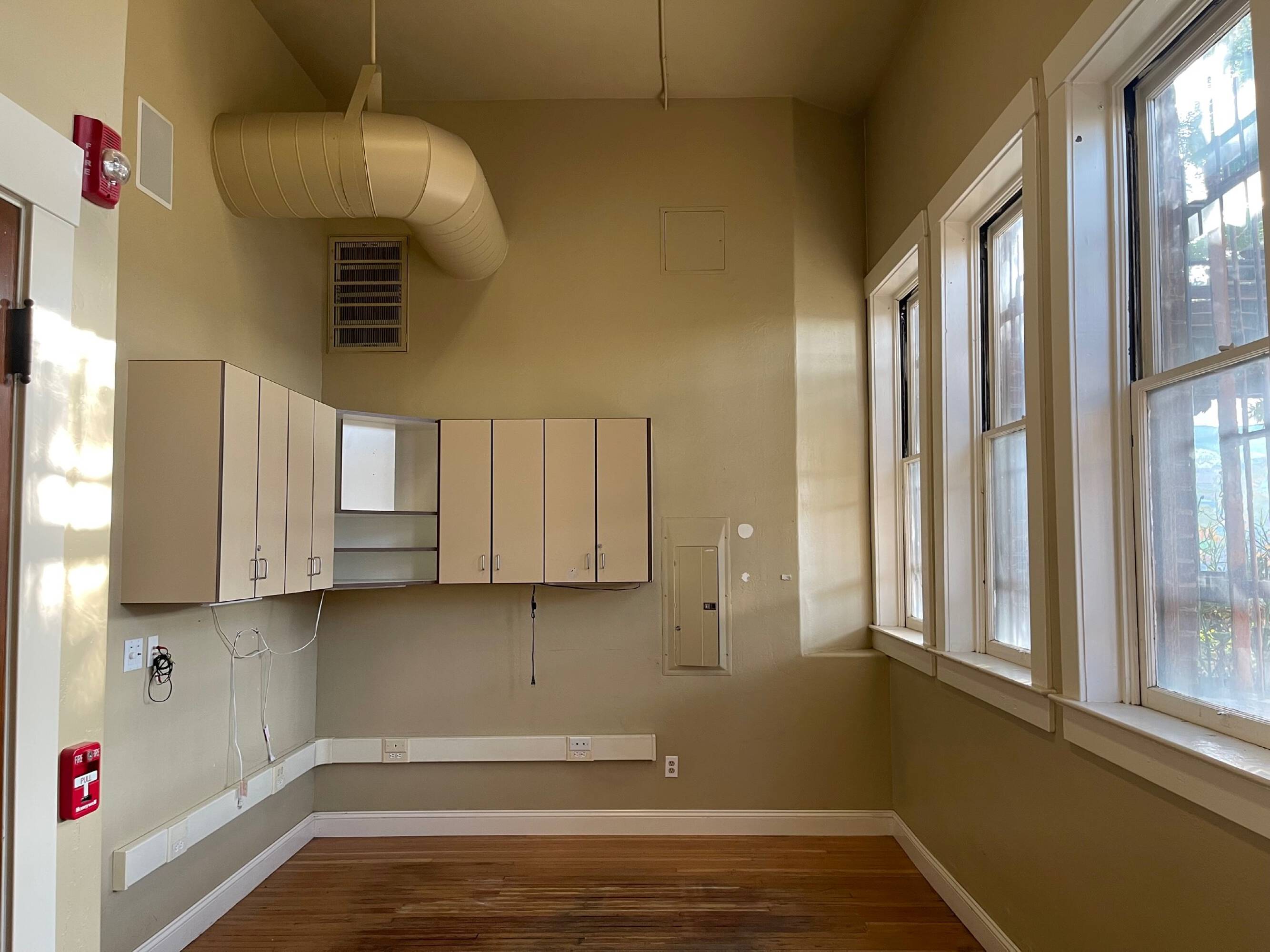 216 E PINE ST Exeter CA 93221-1750 APN: 135134010 | Crexi.com