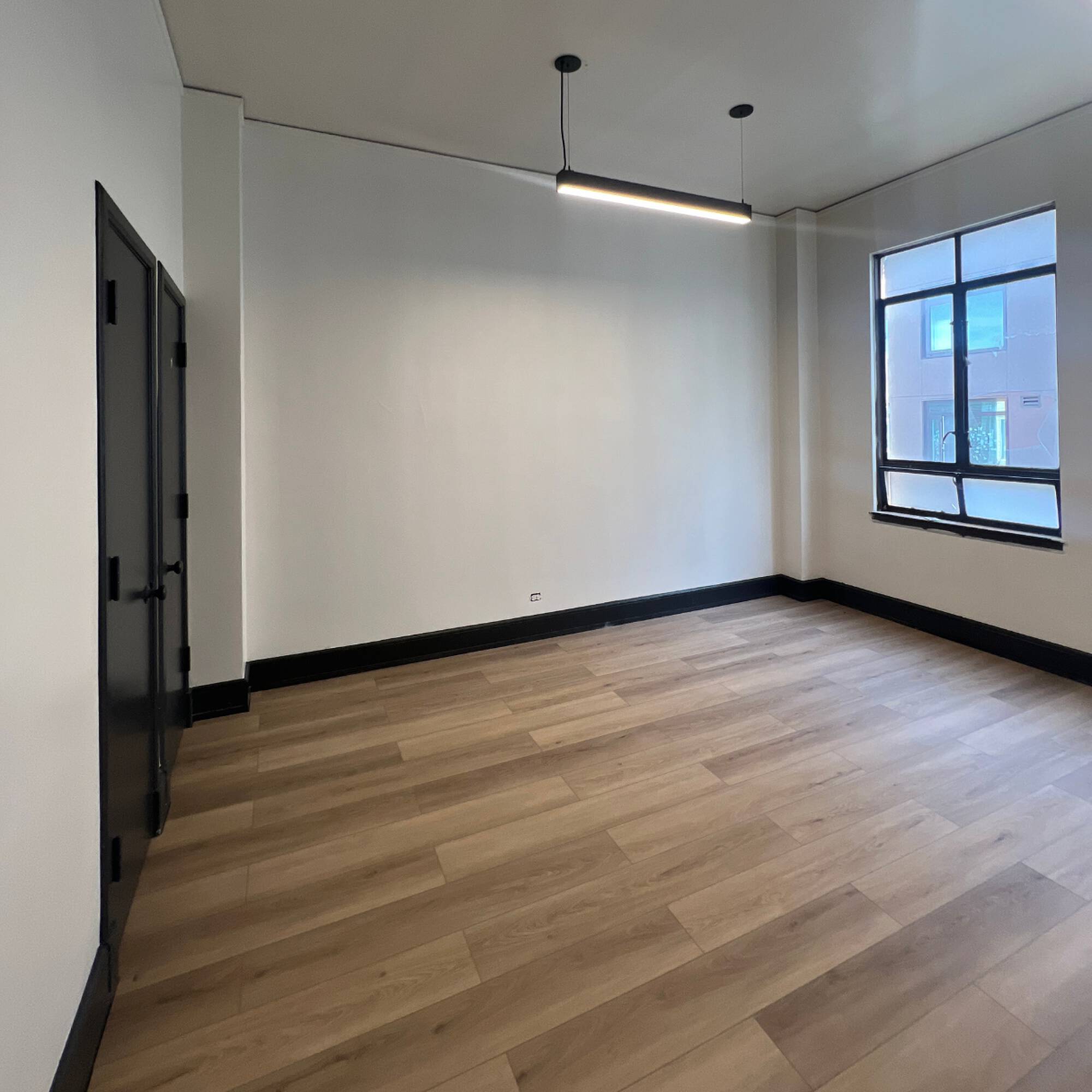 2940 16th St, SF, CA 94103 | Crexi.com