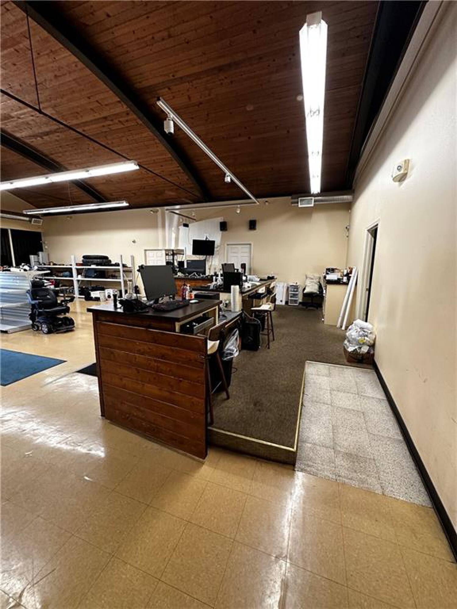 5225 NE Chouteau Trafficway, Kansas City, MO 64119 | Crexi.com