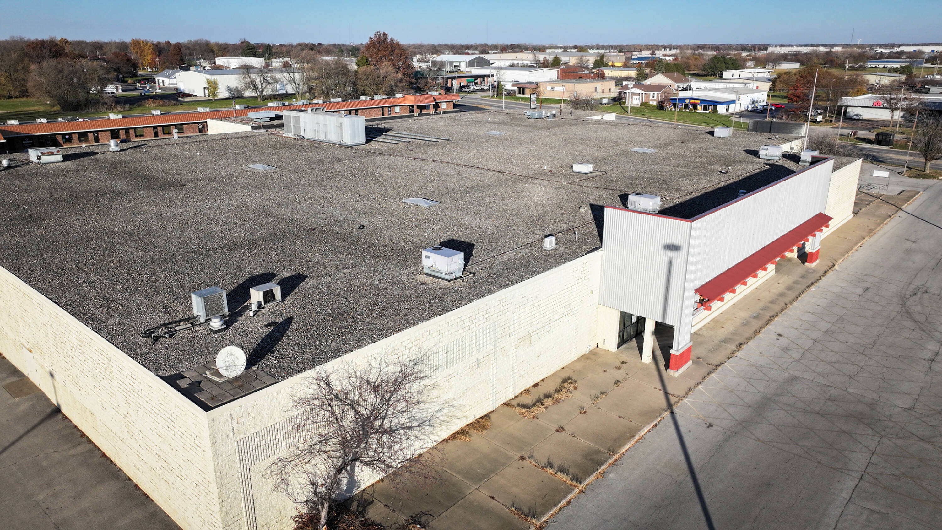 1450 E Pershing Rd, Decatur, IL 62526 | Crexi.com