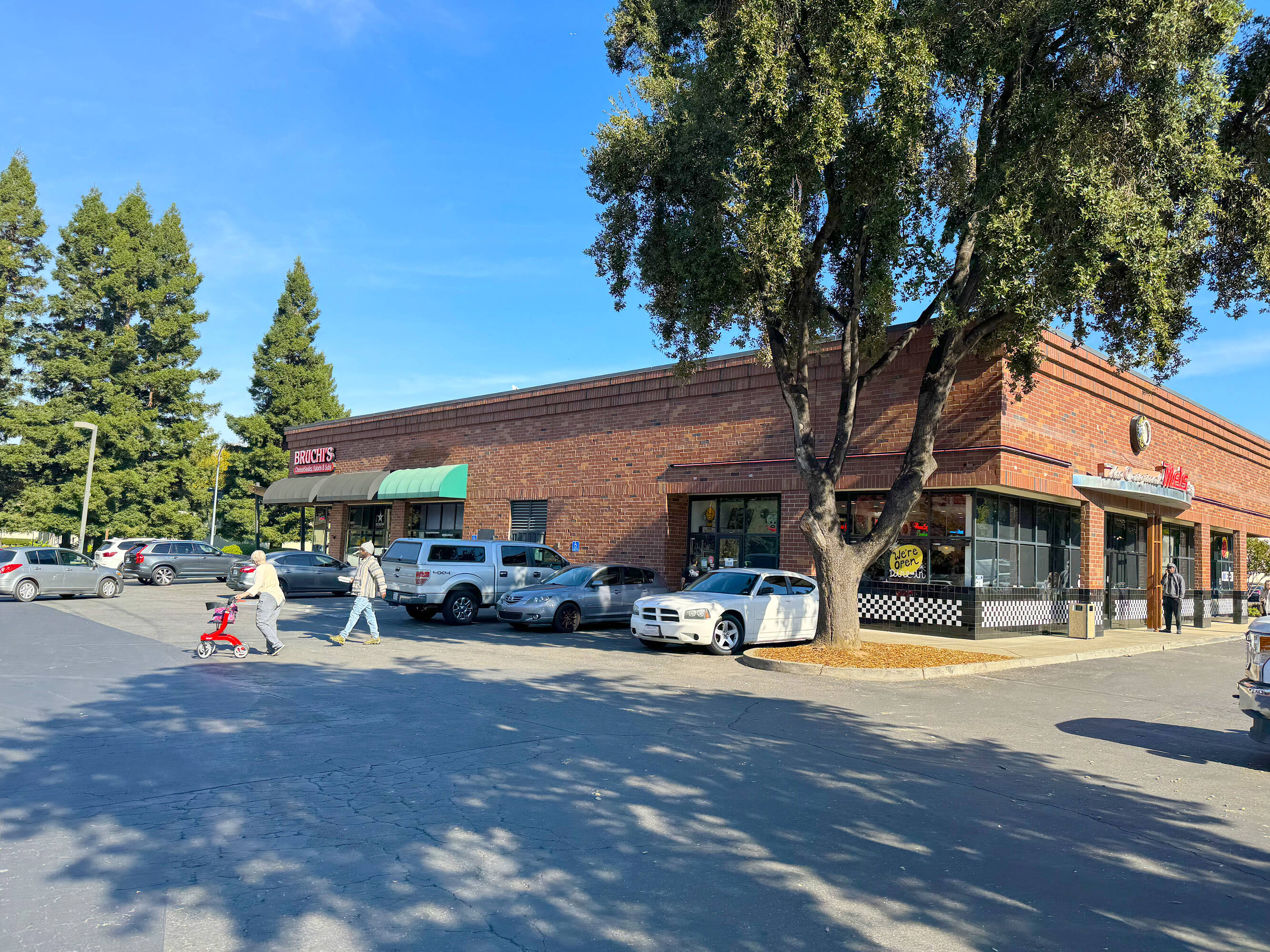 565 Howe Ave, Sacramento, CA 95825 | Crexi.com