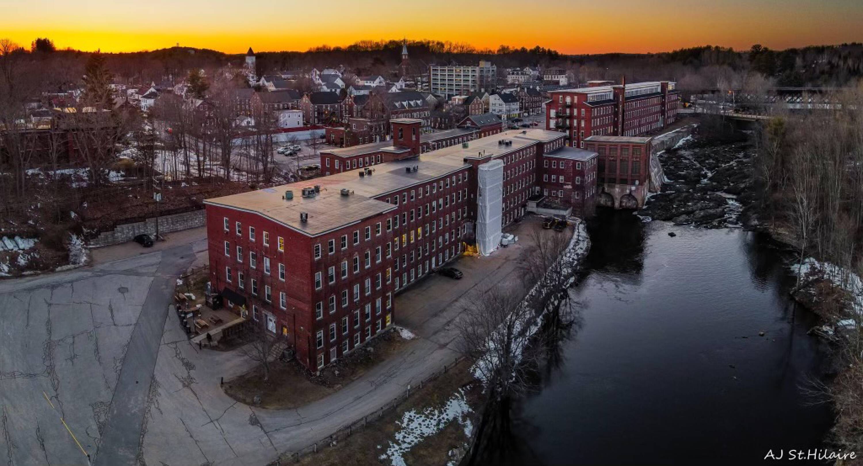 9 Front St, Rollinsford, NH 03869 | Crexi.com