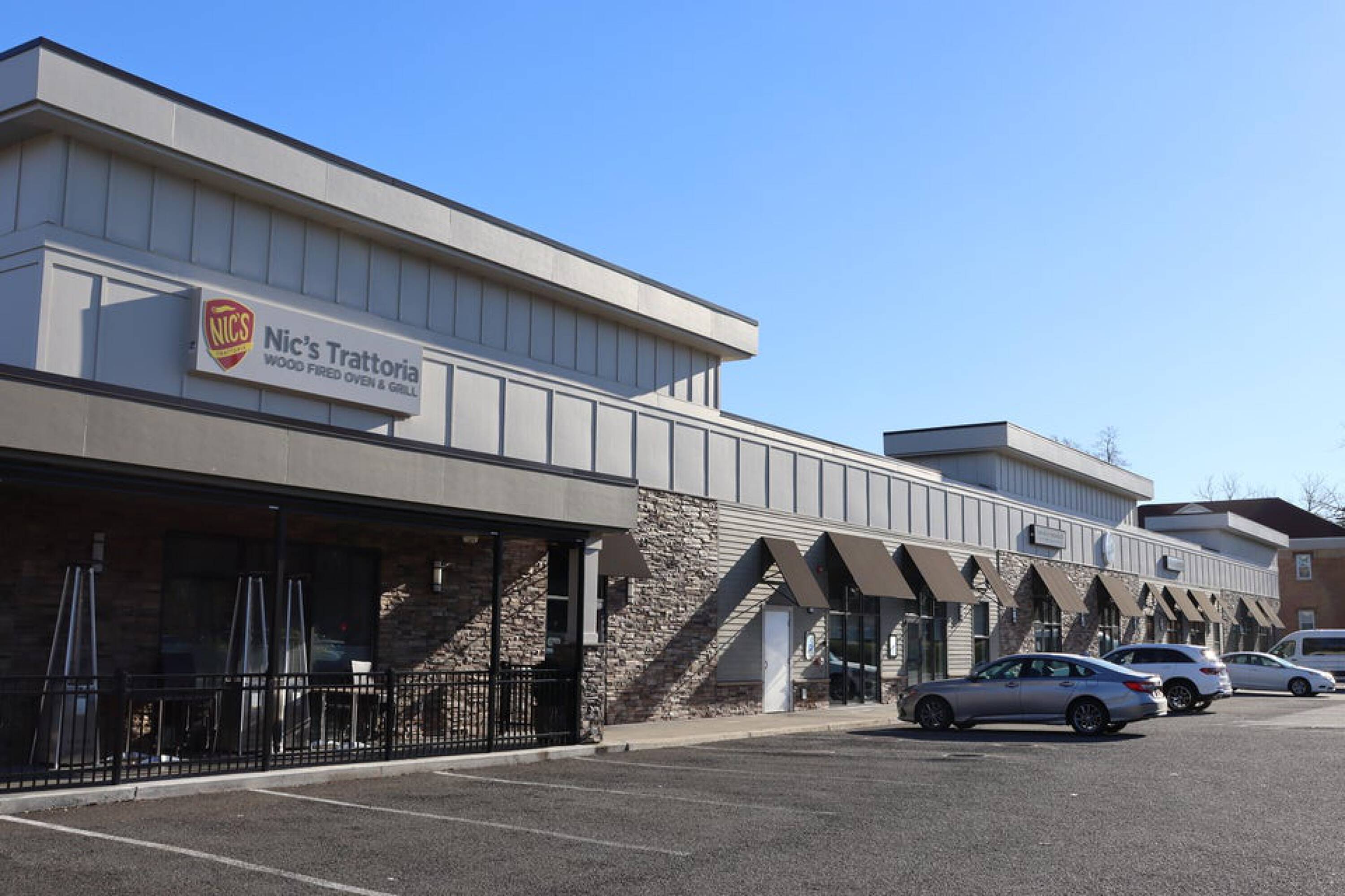 1 SPRINGHURST DR East Greenbush NY 12061-2249 APN: 177.8-4-11.121 ...