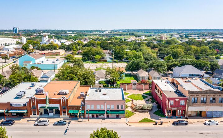 1434 N Main St, Fort Worth, TX 76164 | Crexi.com