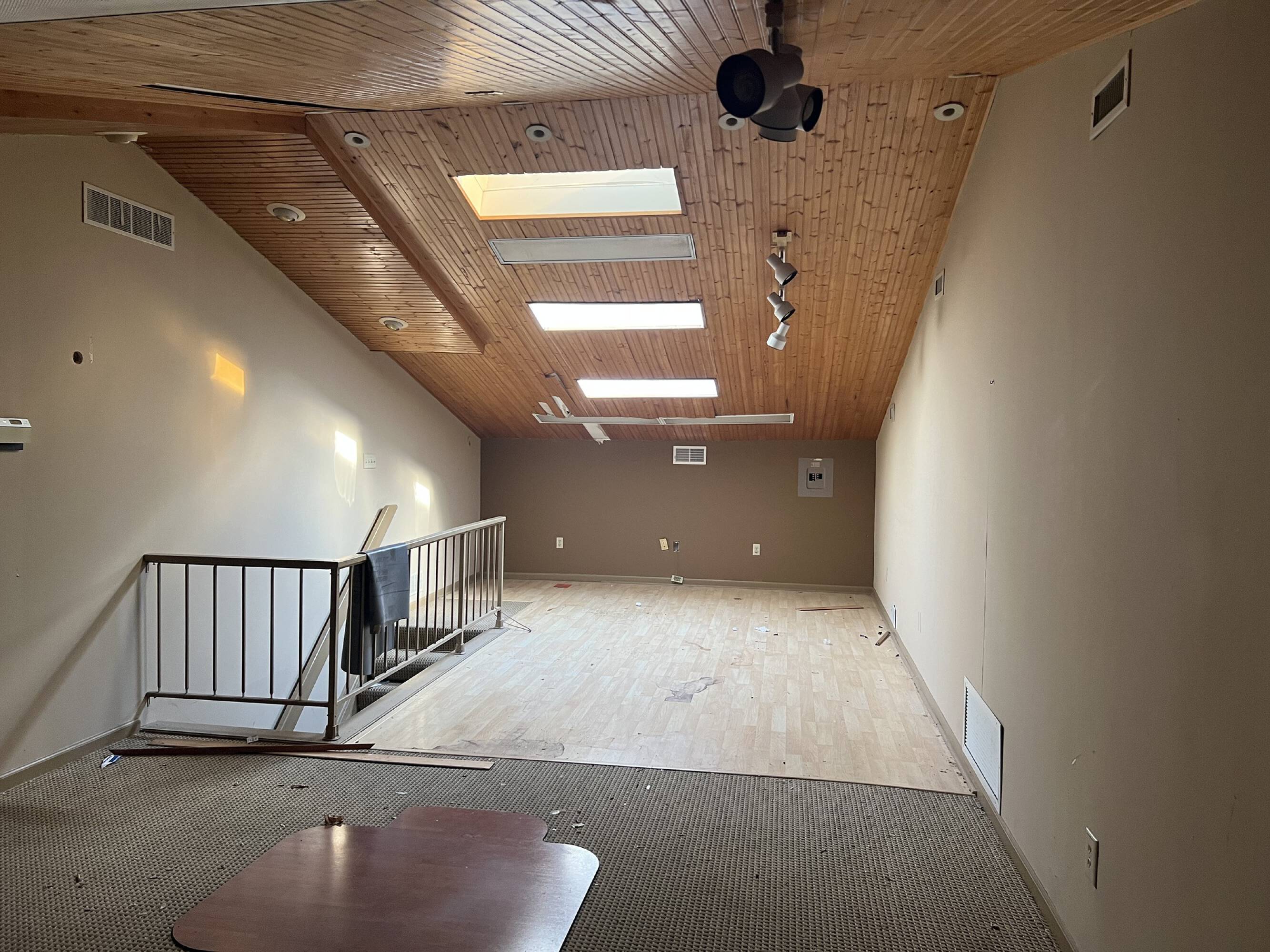 1718 Lincoln Ave, Cincinnati, OH 45212 | Crexi.com