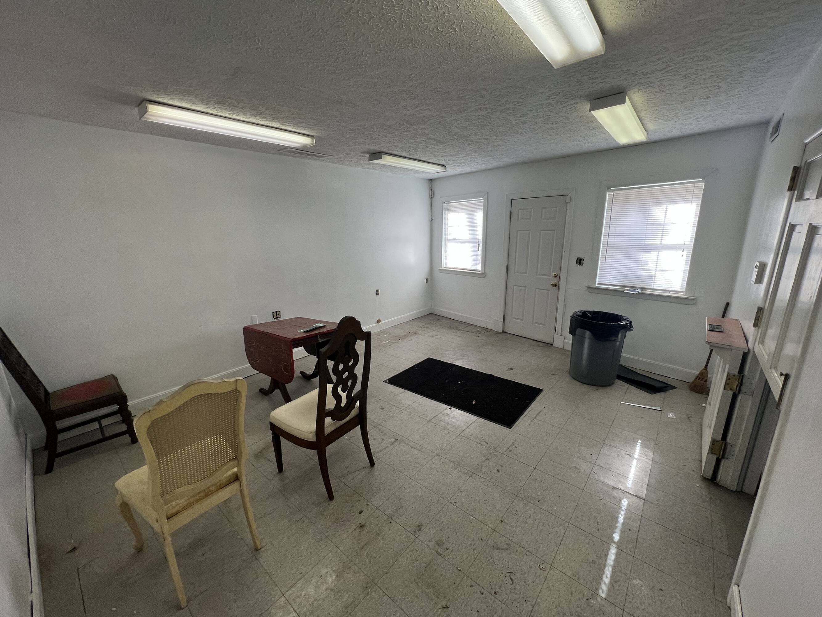 1718 Lincoln Ave, Cincinnati, OH 45212 | Crexi.com