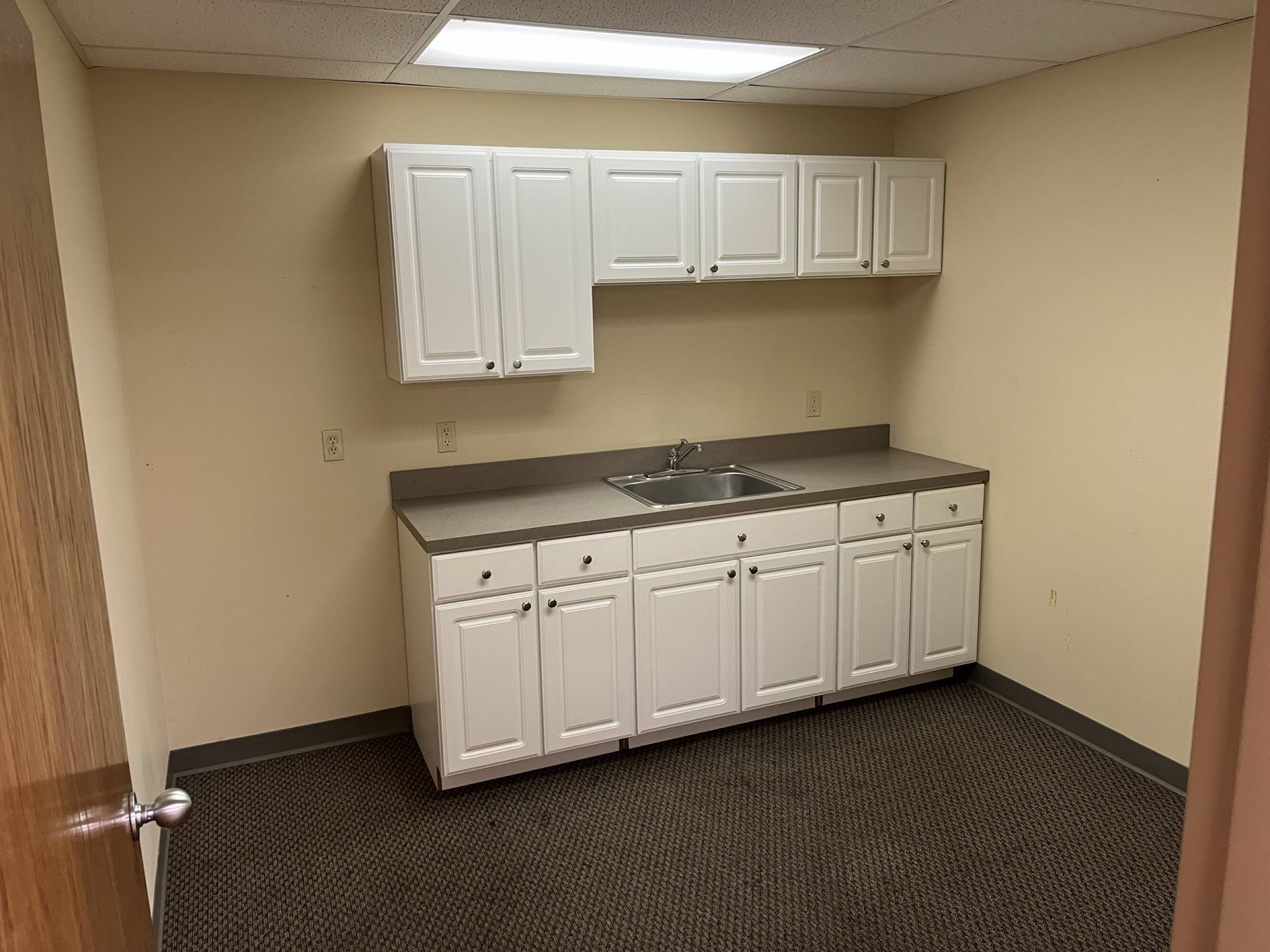 2410 GRAPE RD Mishawaka IN 46545-3015 APN: 71-09-04-452-002.000-023 | Crexi.com