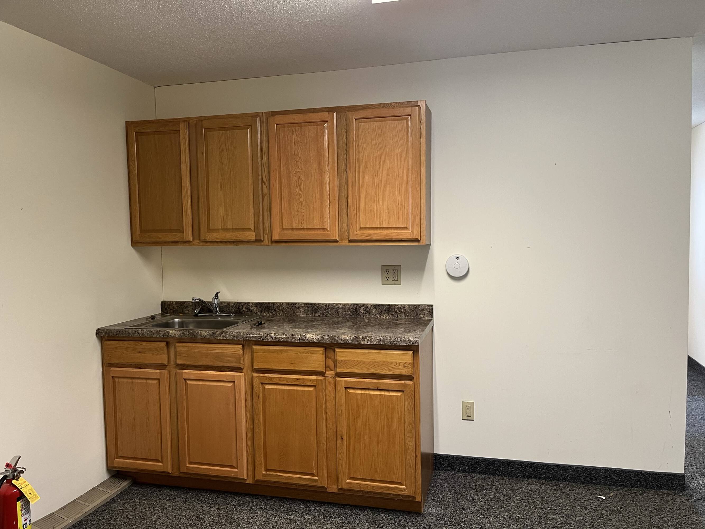 2301 Woodbridge St, Roseville, MN 55113 | Crexi.com