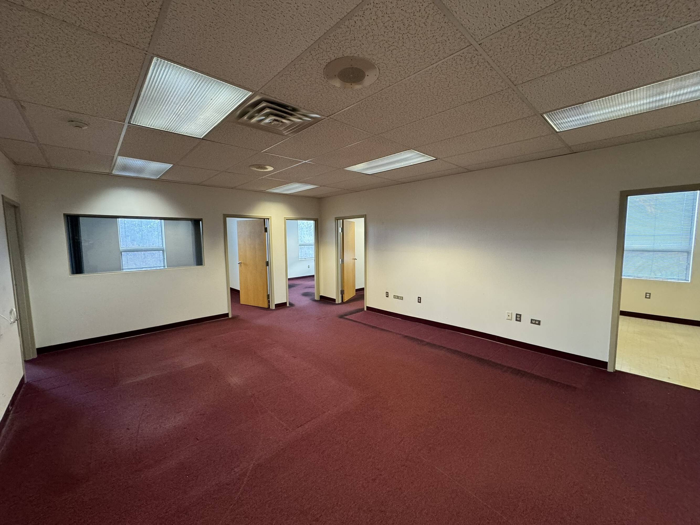 250 E Centerville Rd, Warwick, RI 02886 | Crexi.com